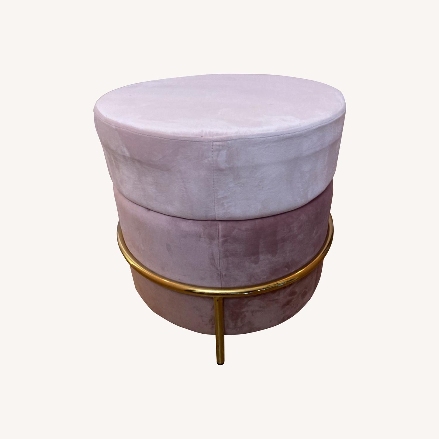 Pink/Mauve Ottoman - AptDeco