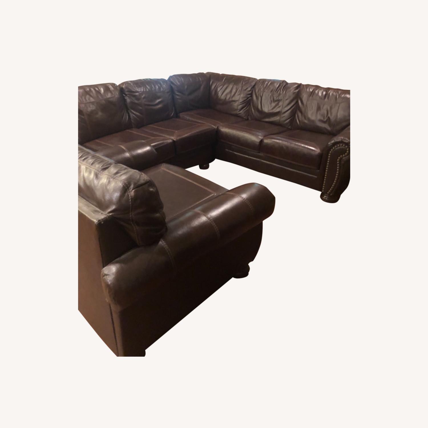 Havertys 3Pc Sectional - AptDeco