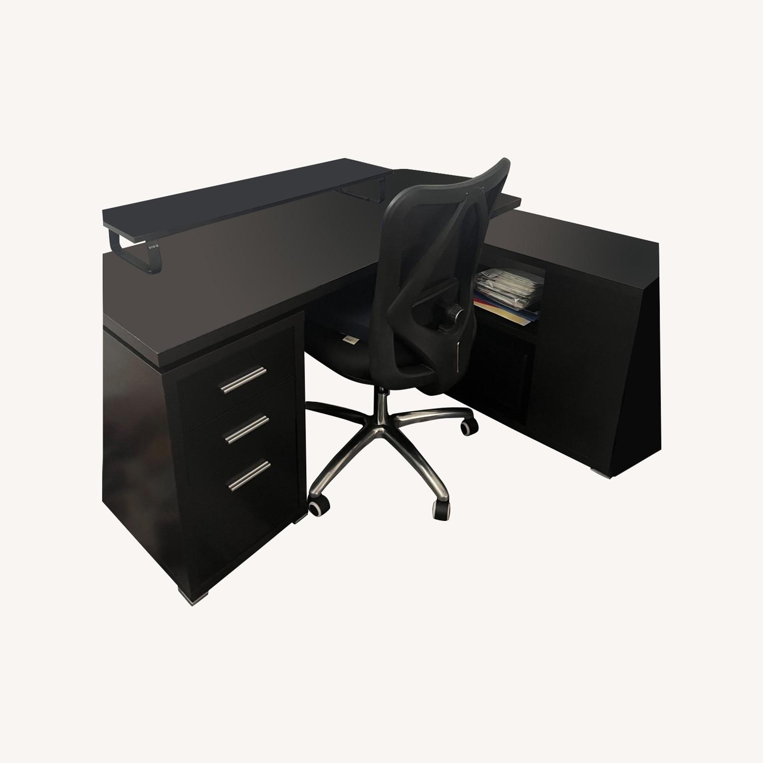 Wayfair L-Shape Executive Desk - AptDeco