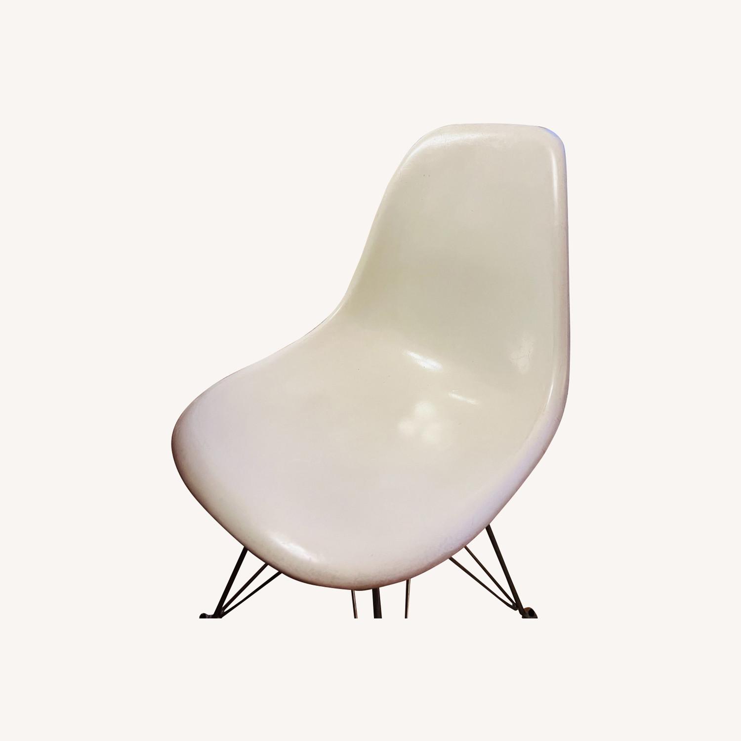 Modernica Shell Case Study Chair - AptDeco