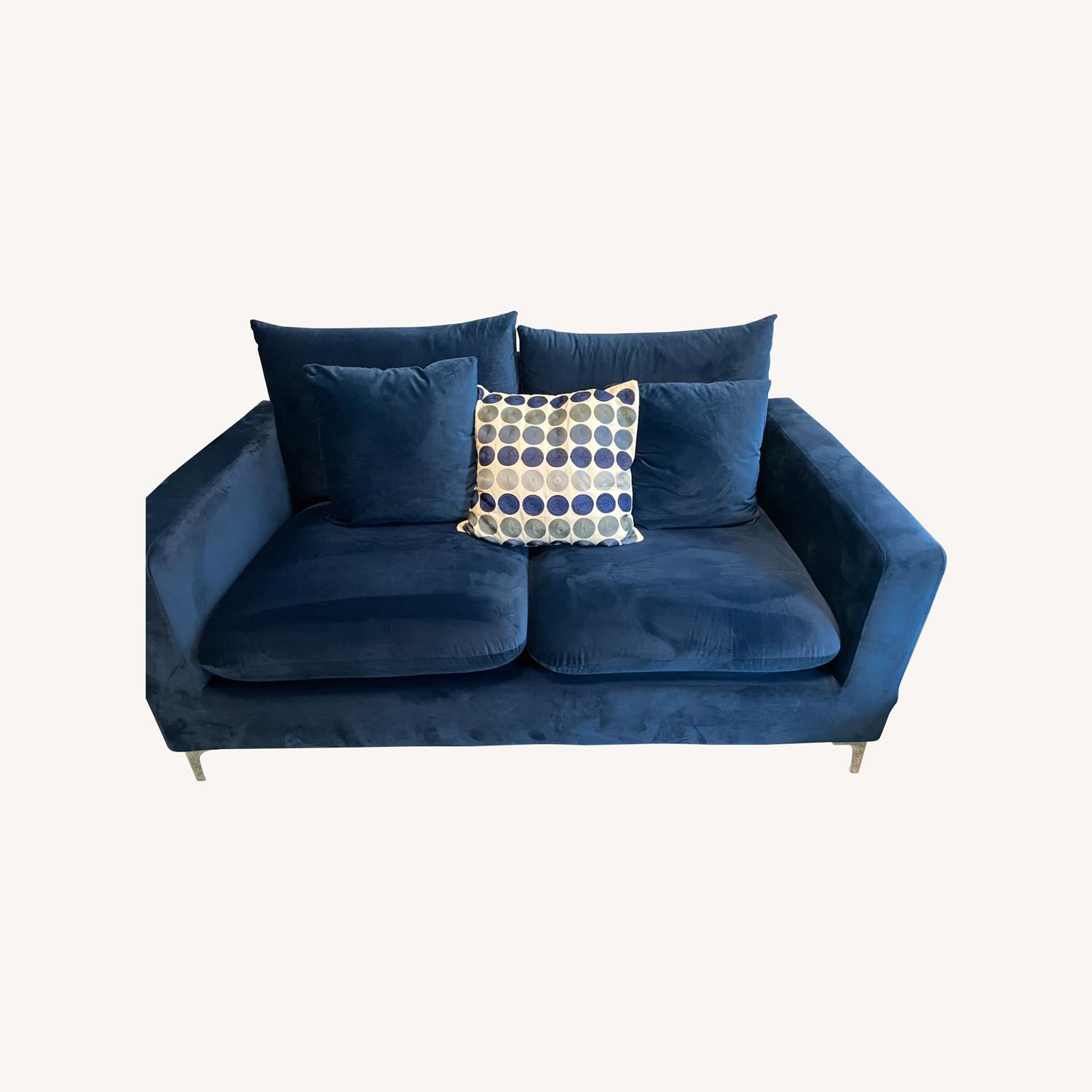 Wayfair Blue Velvet Loveseat - AptDeco