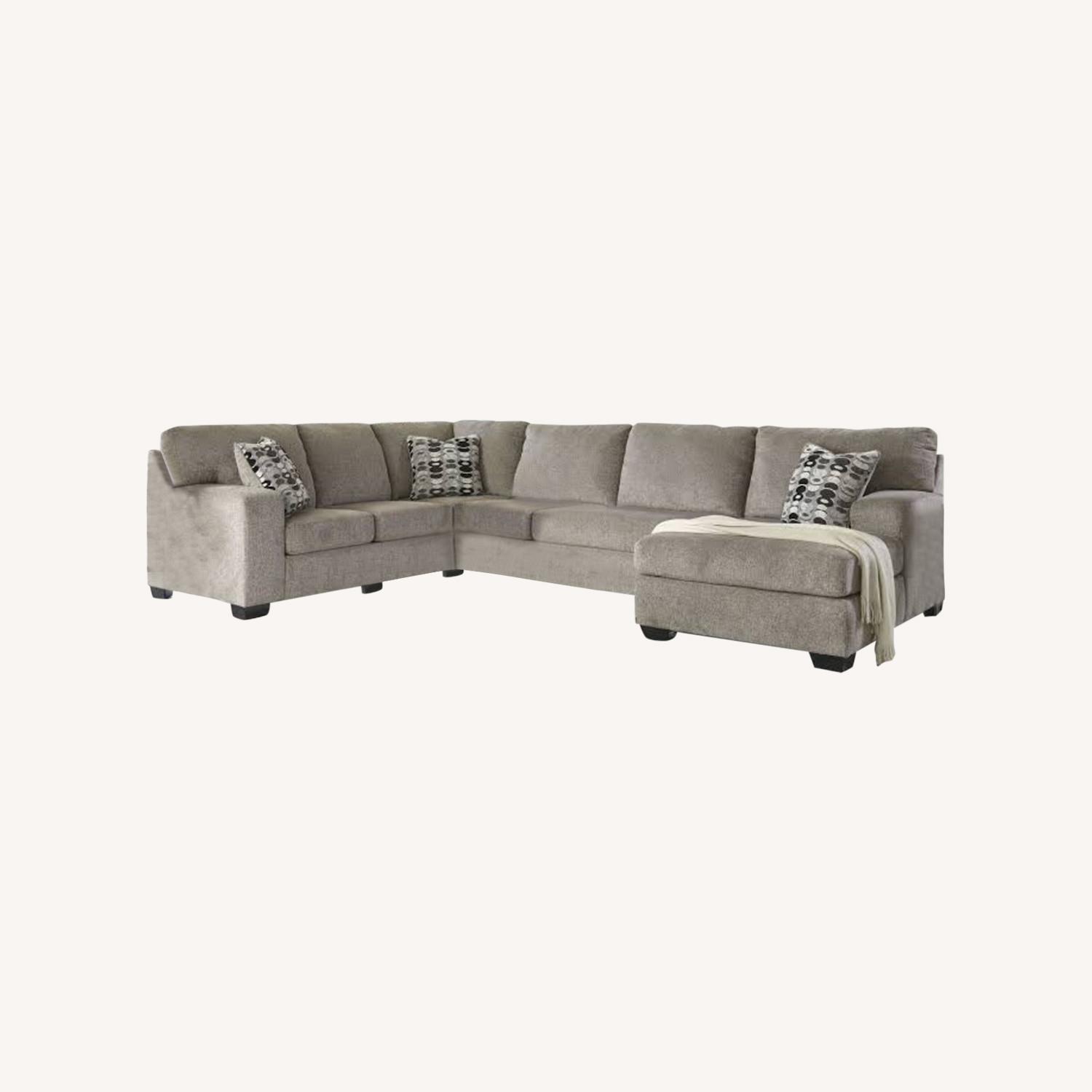 Ashley Bardarson Queens 4 Piece Silver Sectional - AptDeco