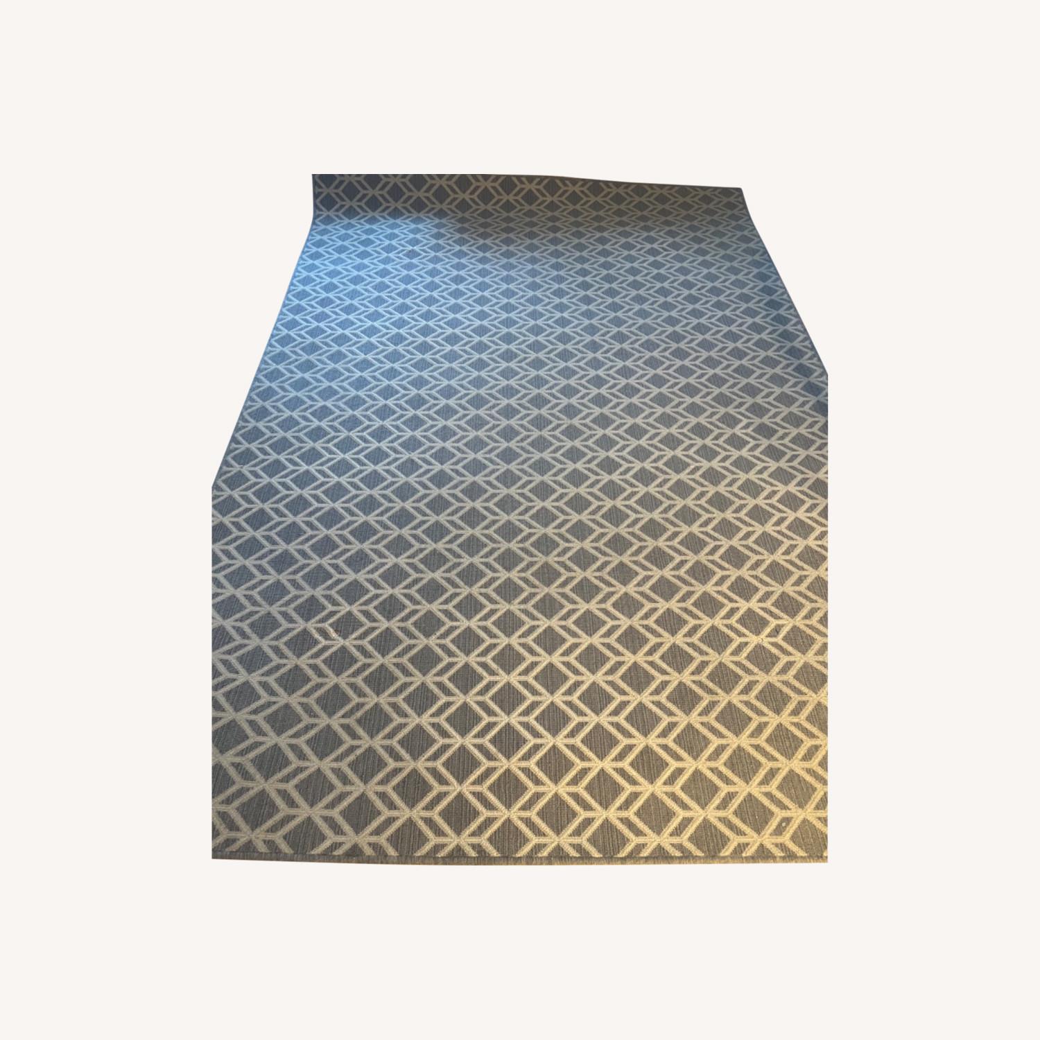 Ethan Allen Tribeca Square Rug (6x9) - AptDeco
