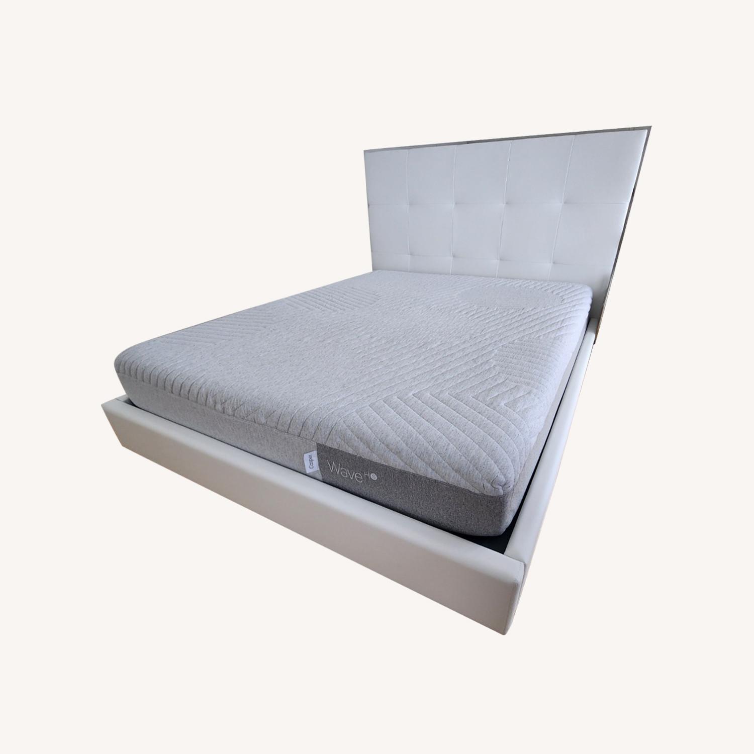 Modani Giorgio King Bed - AptDeco