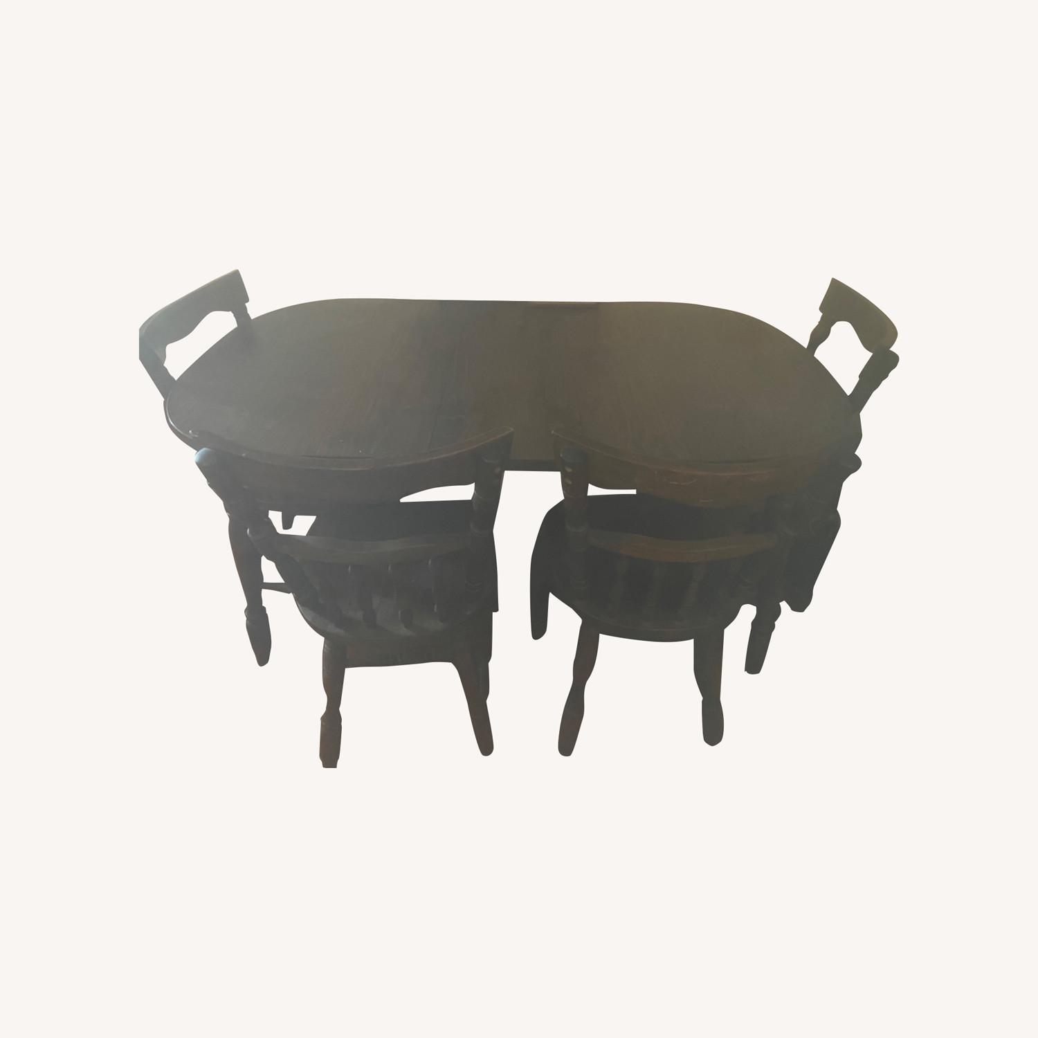 Hard Wood Dining Table 5 Chairs. Leafs inc - AptDeco