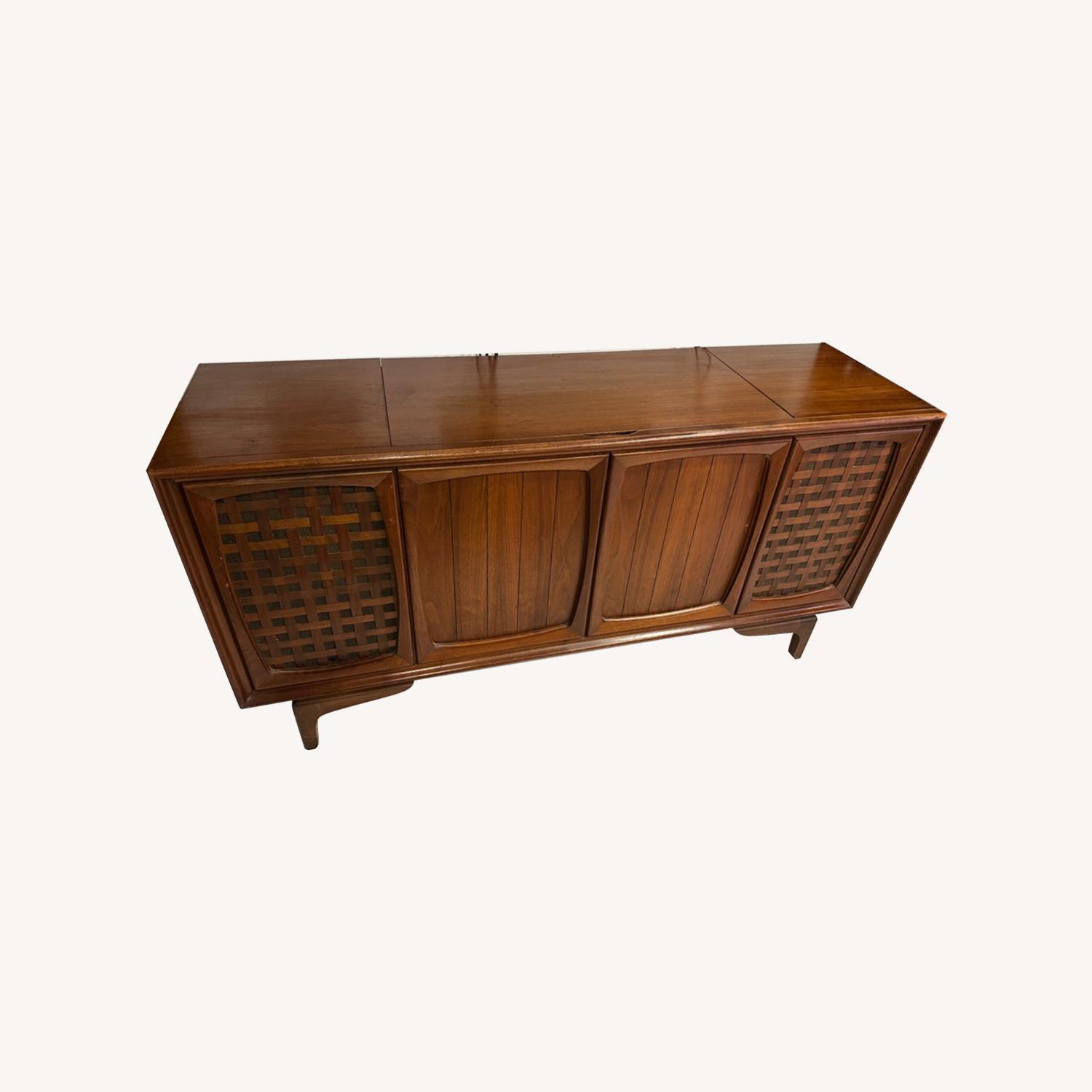Updated Mid Century Modern Stereo Console - AptDeco