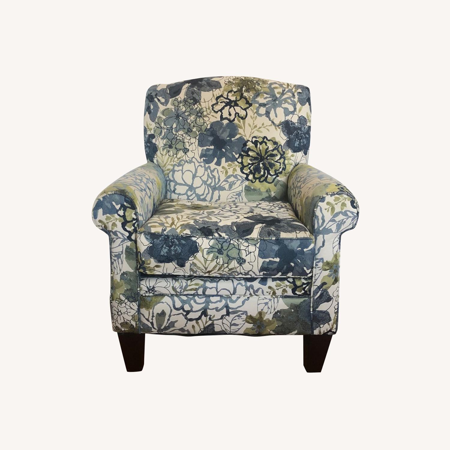 Accent Chair - Multi color / Patterned - AptDeco