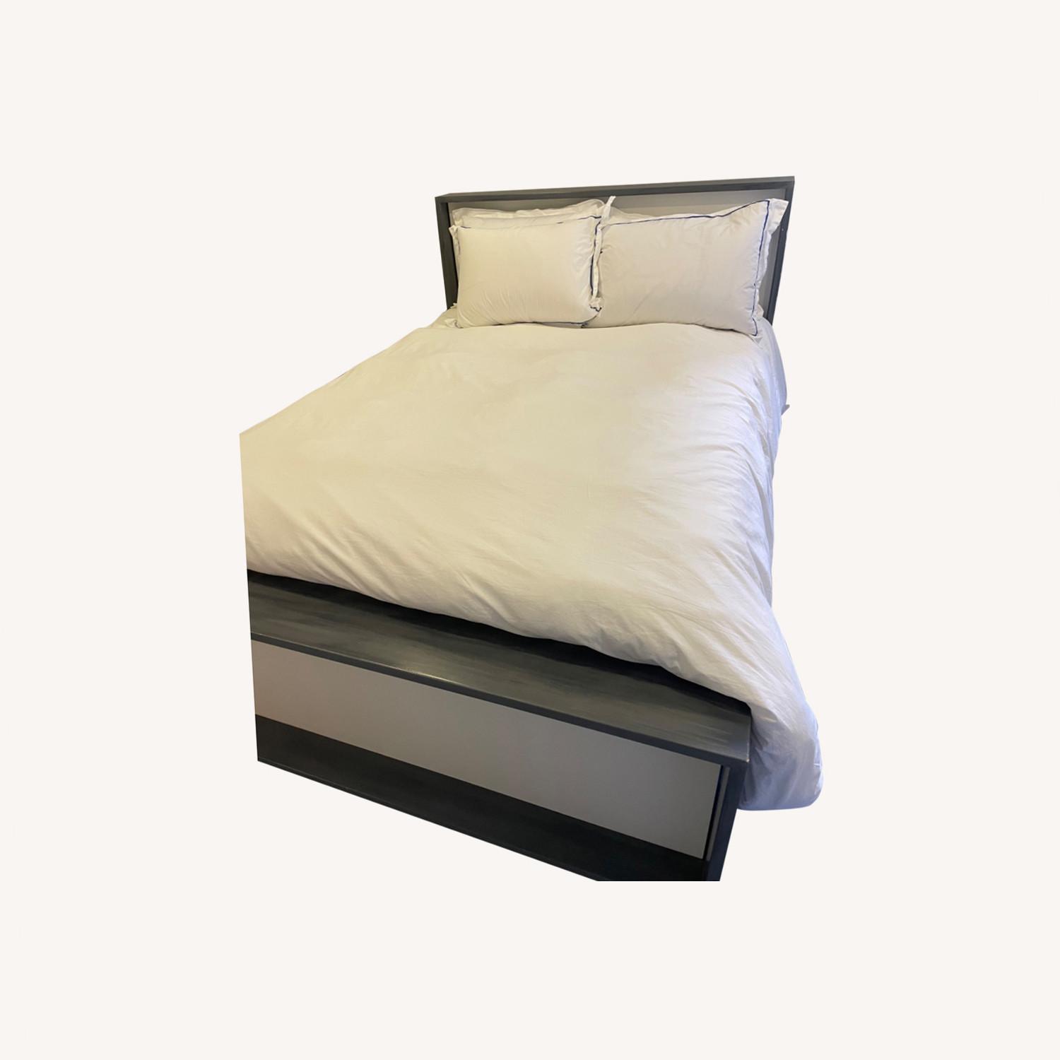 DucDuc Modern Full Bed - AptDeco