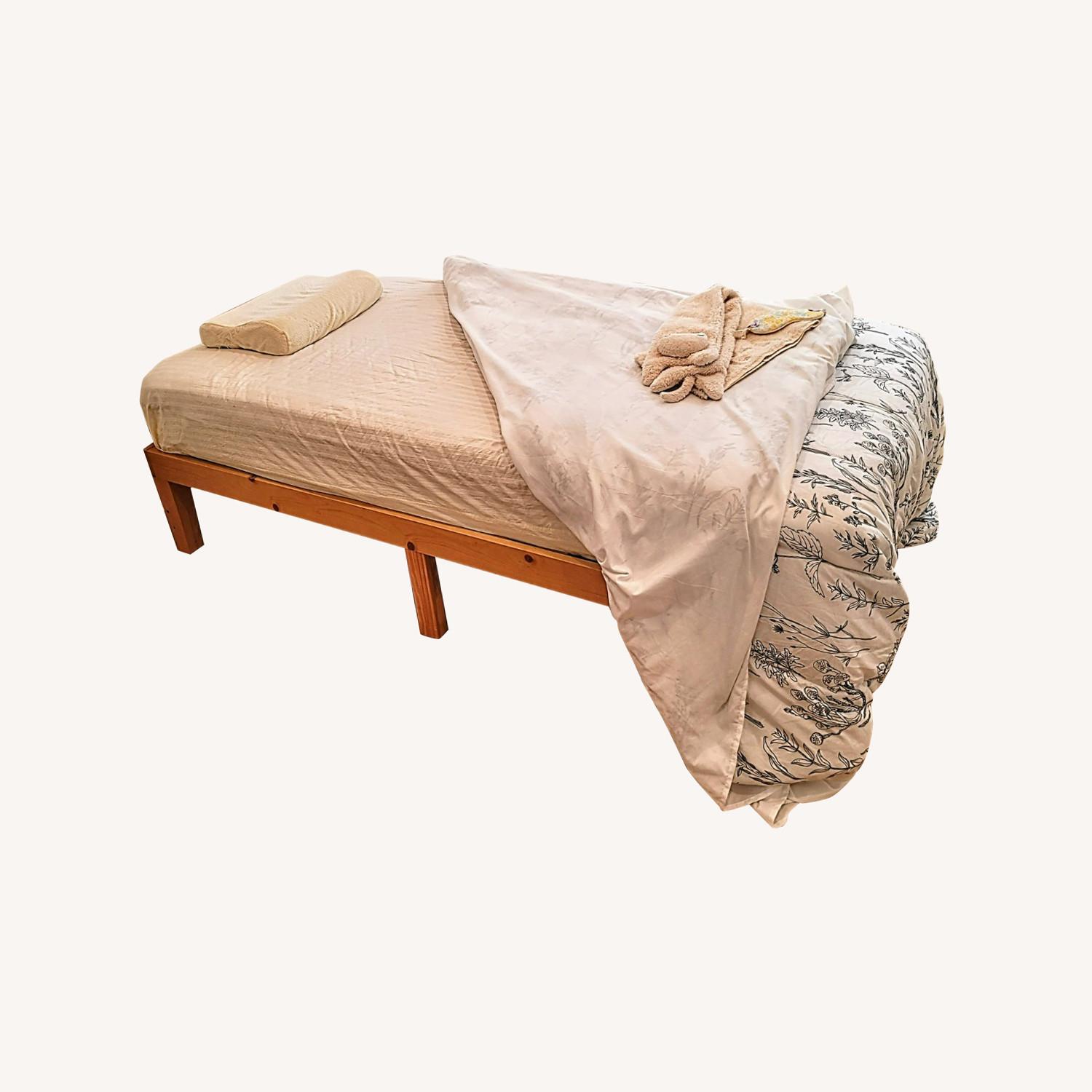 ZINUS Moiz Wood Platform Bed Frame, Natural, Twin - AptDeco