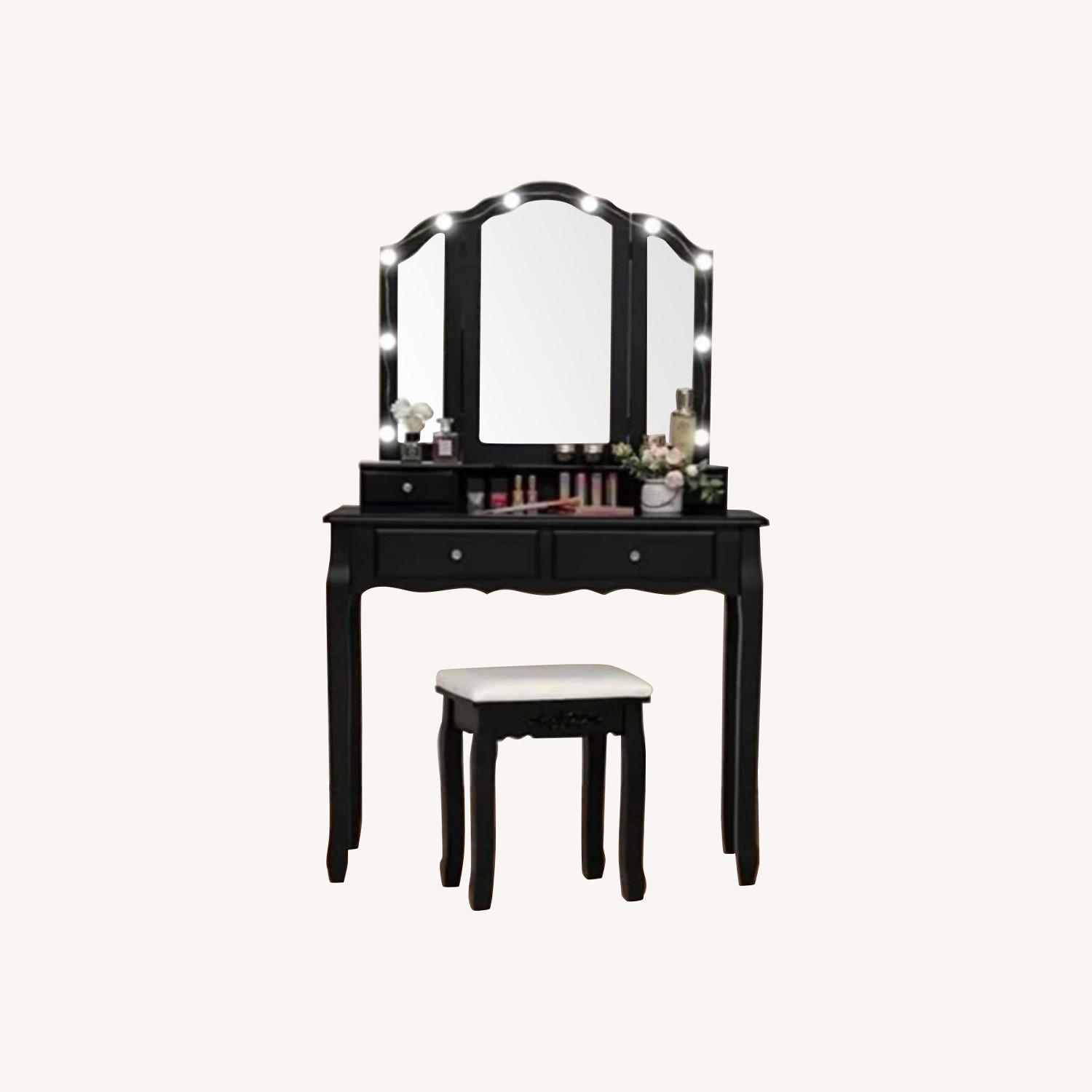 Makeup Vanity - AptDeco