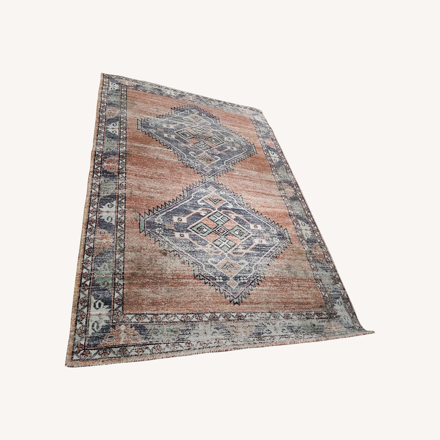 Acadia Hand-Tufted Rug - AptDeco