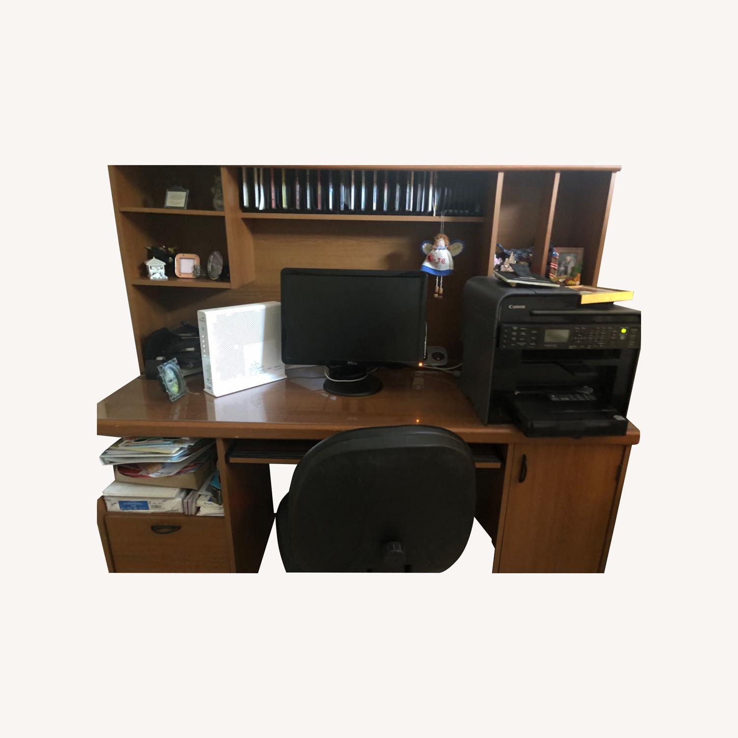 Computer Desk - AptDeco