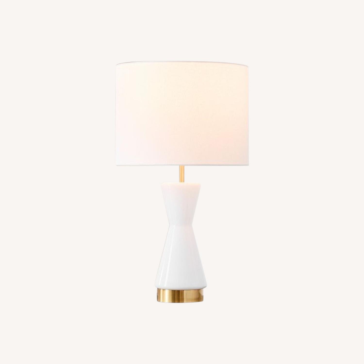 West Elm USB Table Lamp - AptDeco