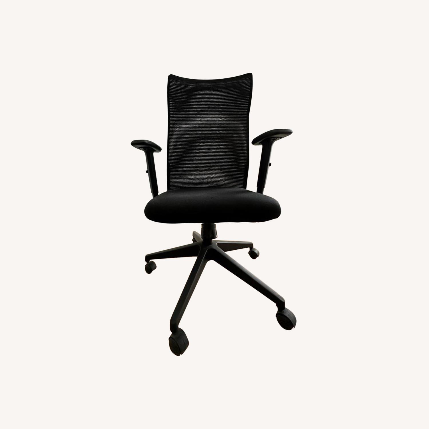 Sturdy Office Chair - AptDeco