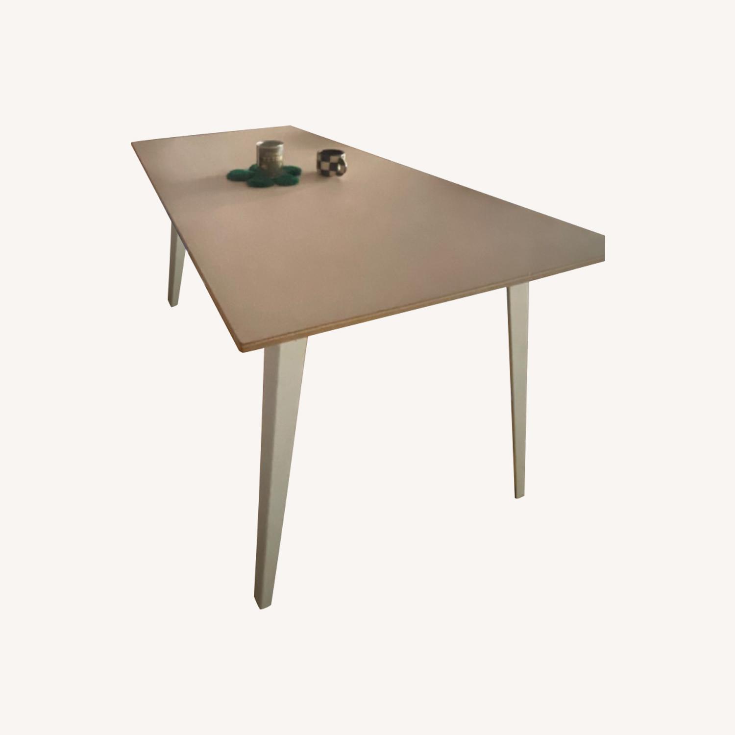 Floyd Dining Table - AptDeco