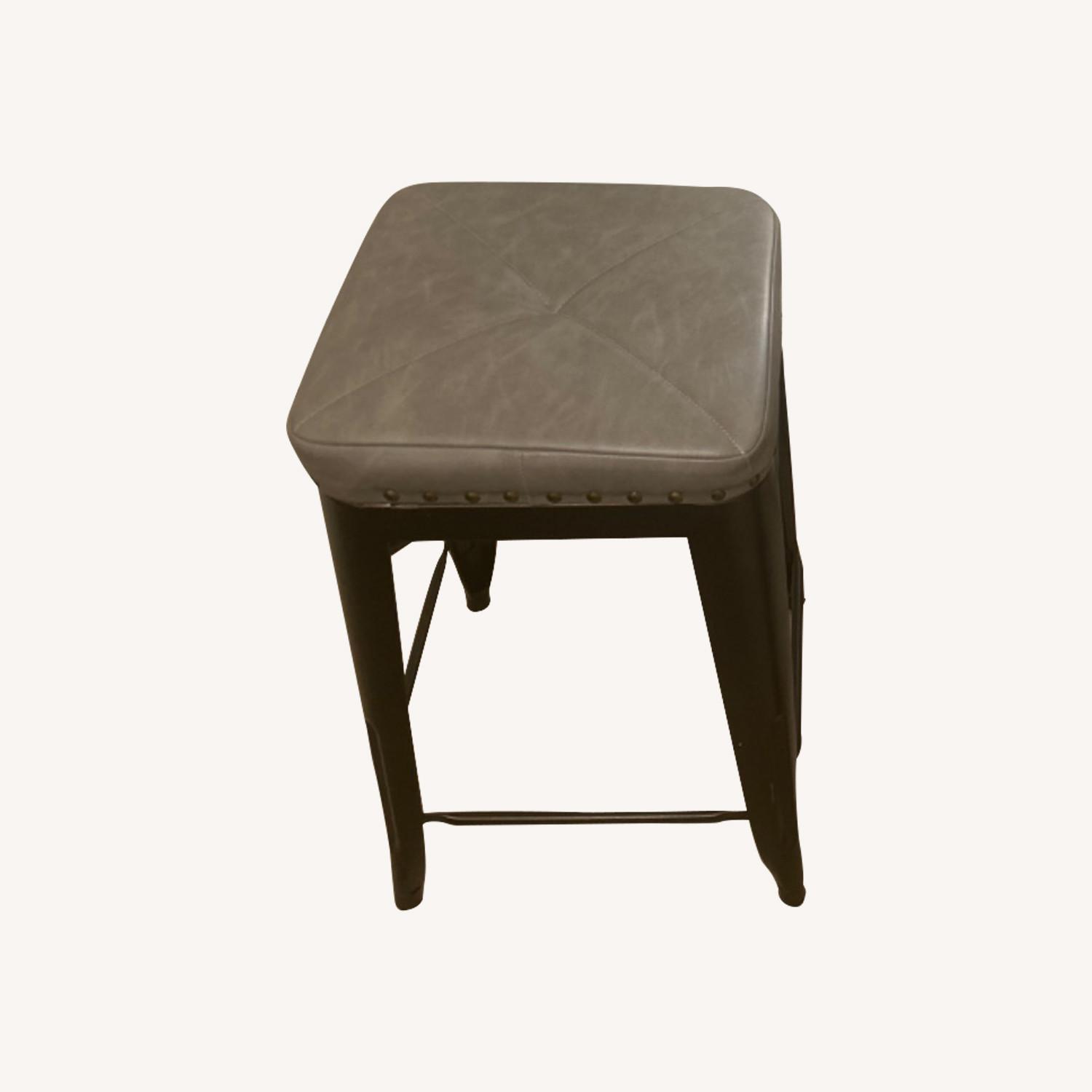 Grey Stools - AptDeco