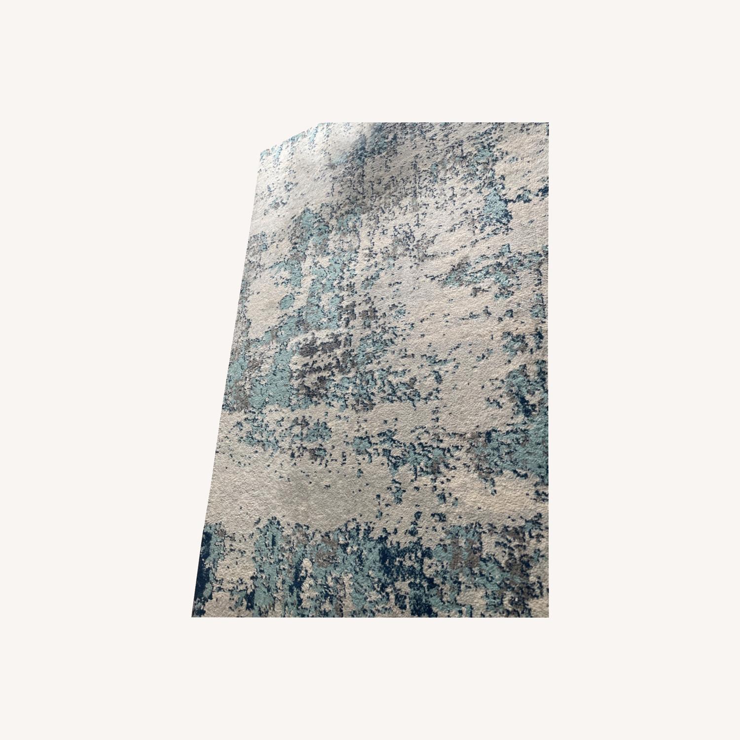 Modern Ivory/ Blue Rug - AptDeco