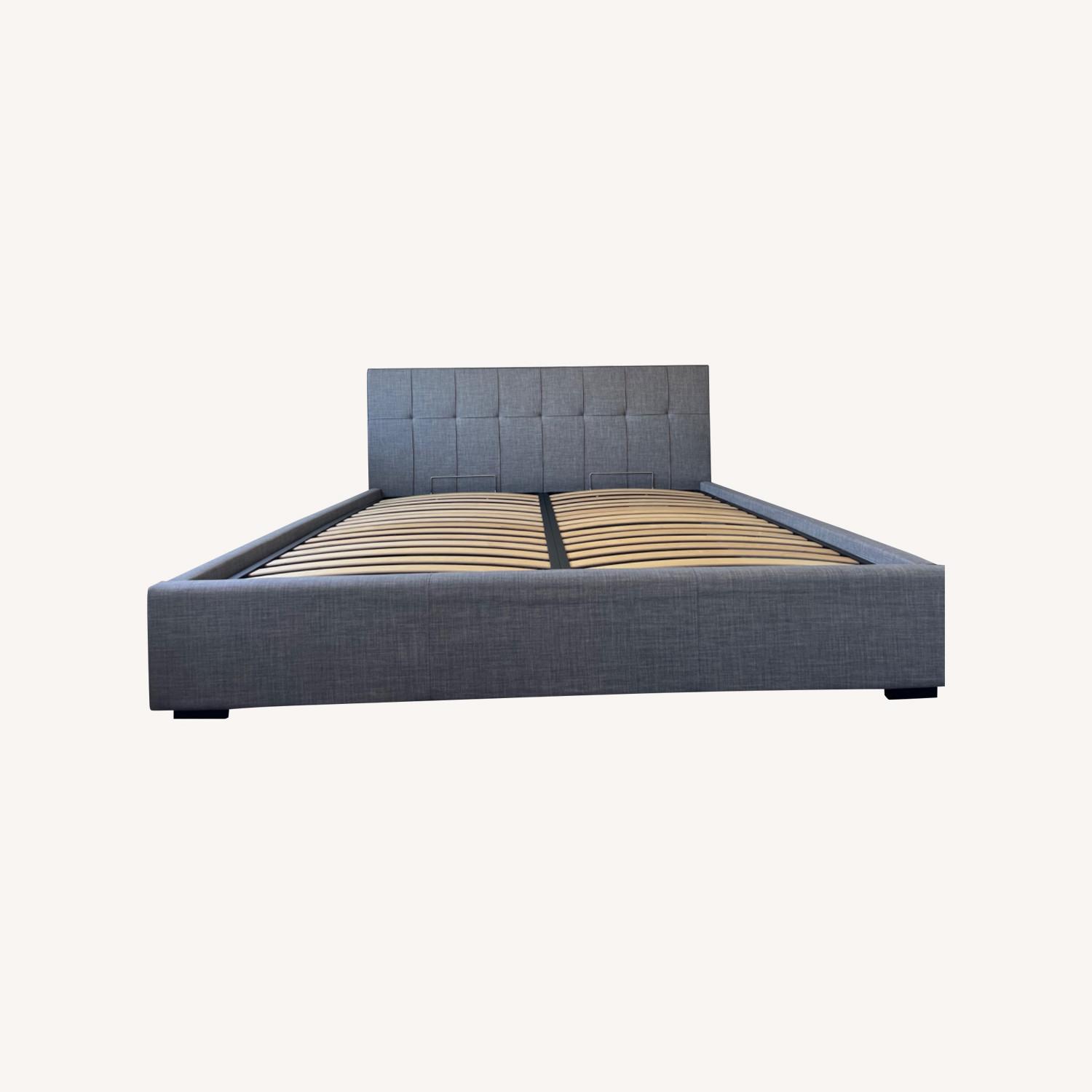 Modani Casa King Bed Grey - AptDeco