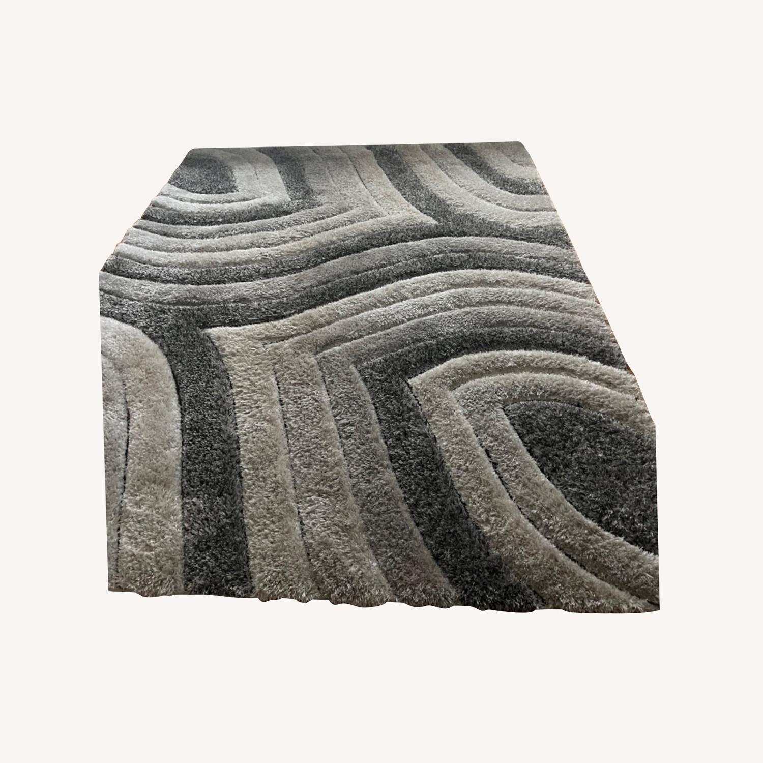 Gray Carpet - AptDeco