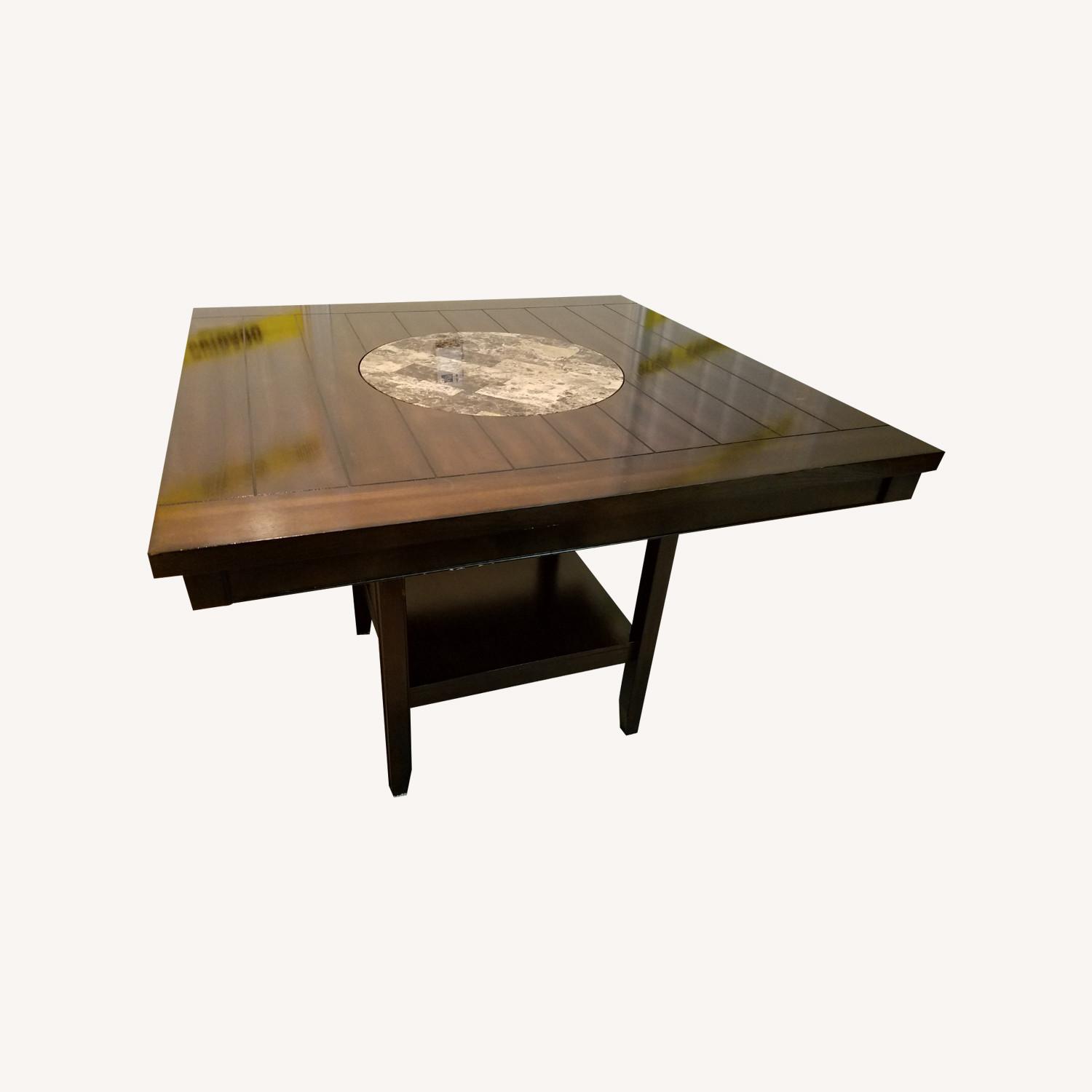 Fulton Dining Table and 4 Barstools - AptDeco