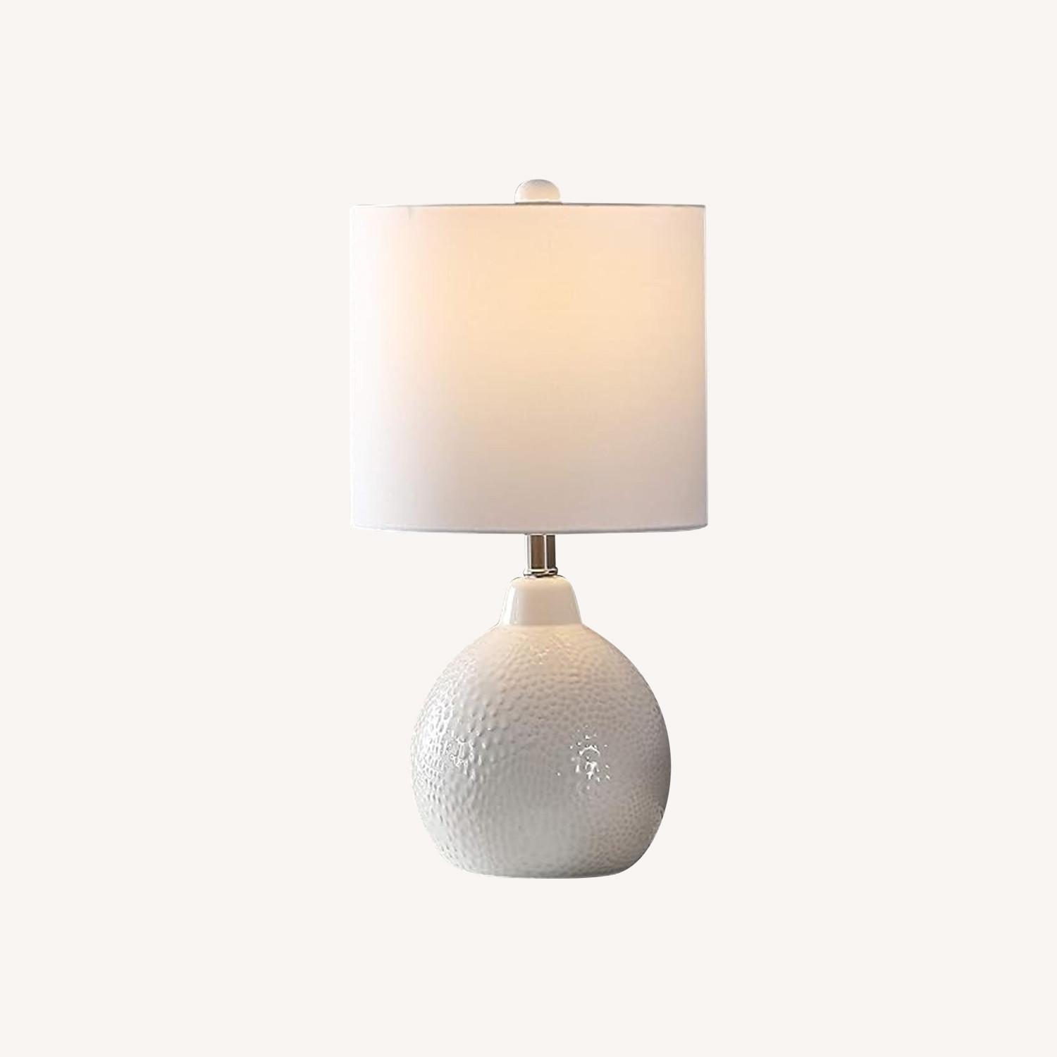 Safavieh Modern Ivory Ceramic Lamp - AptDeco