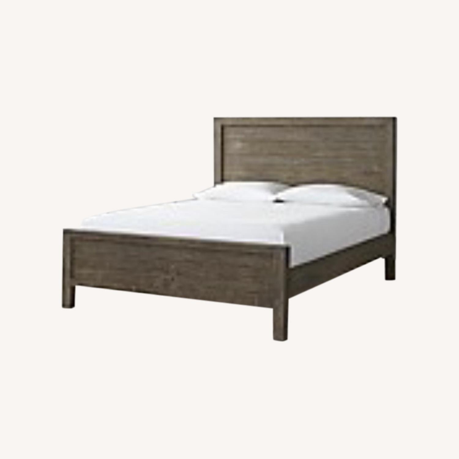 Morris Ash Grey Queen Bed - AptDeco