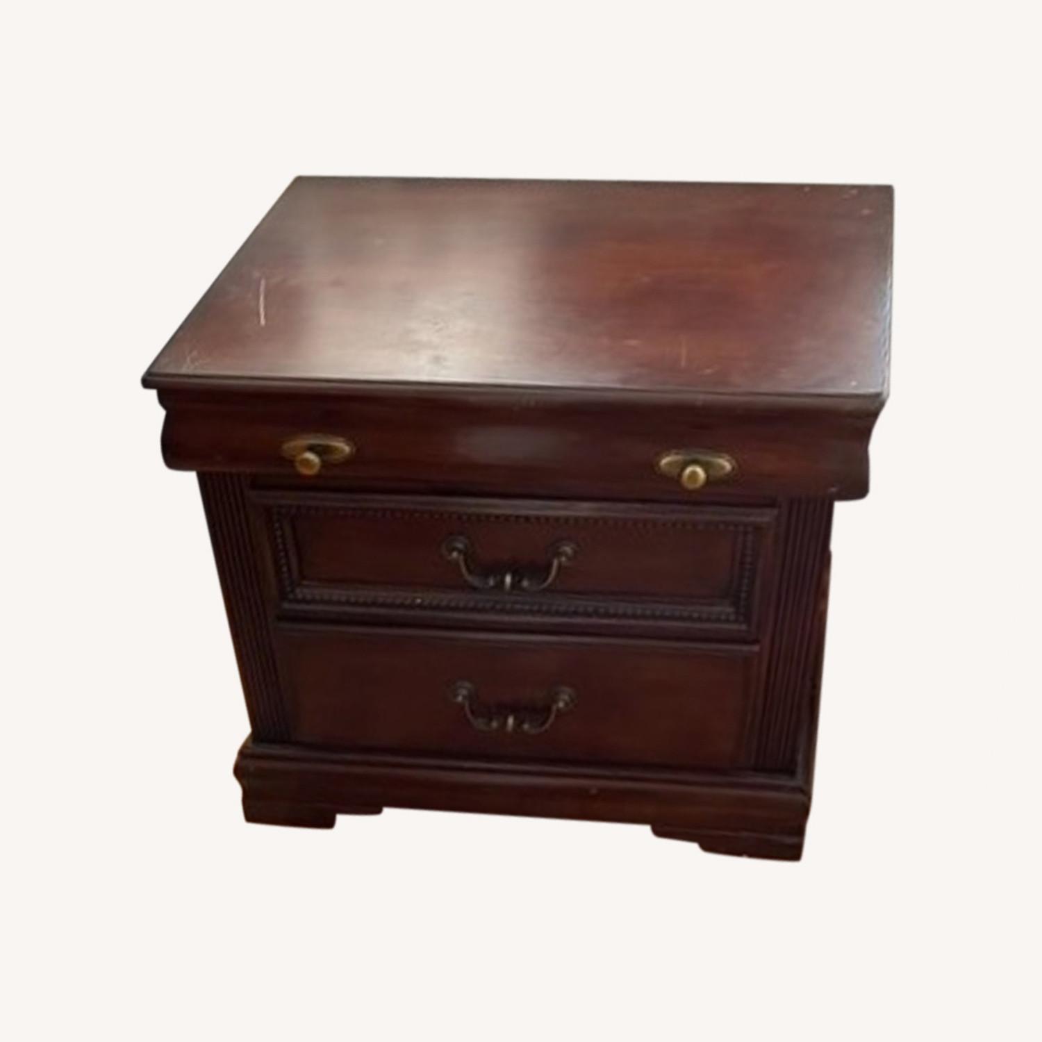 Vintage Nightstands - AptDeco