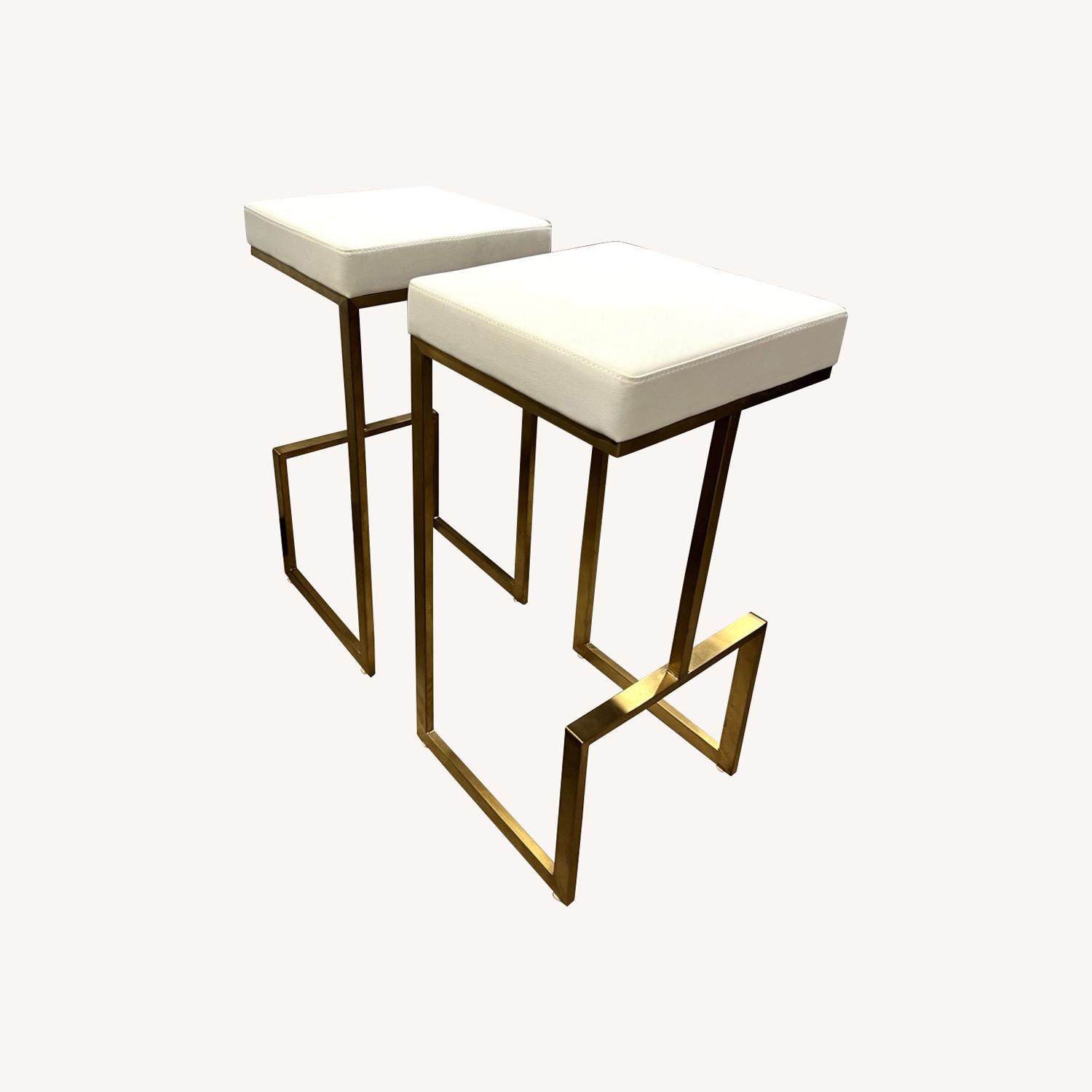 Custom Bar Stools Set of 2 - AptDeco