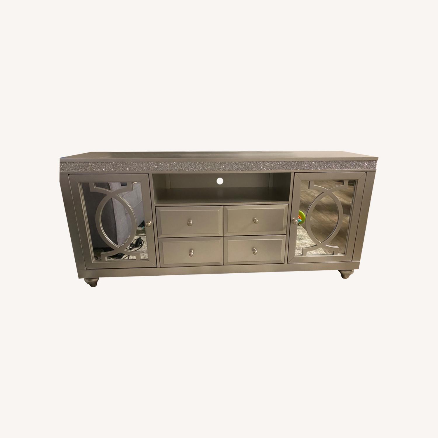 Posh & Luxe Tv Stand 74" - AptDeco