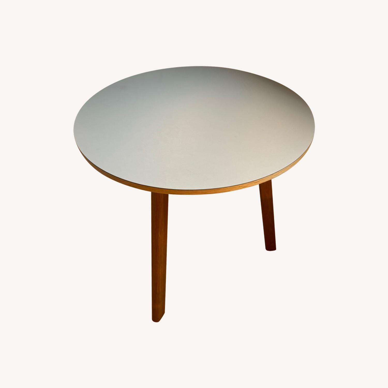 Blu Dot Apt 30" Round Table - AptDeco