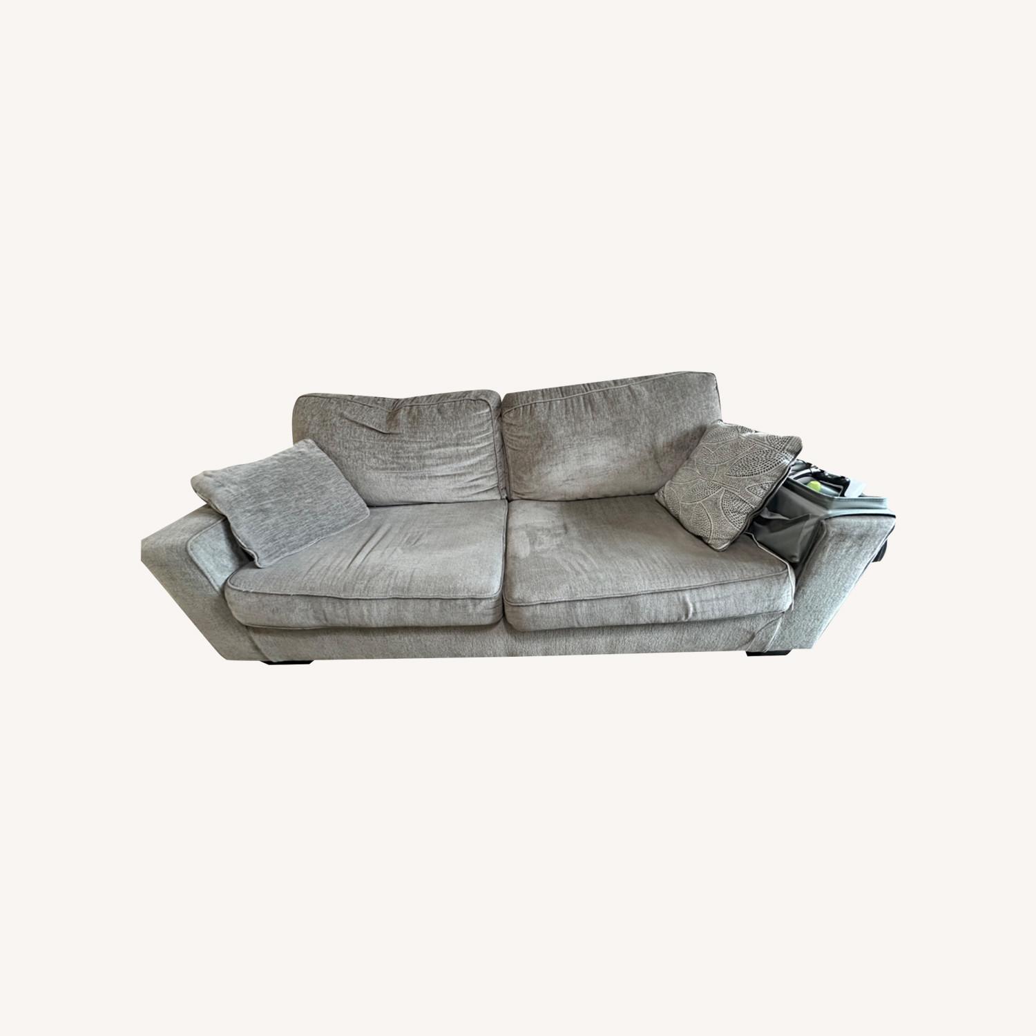 Sofa - Couch - AptDeco