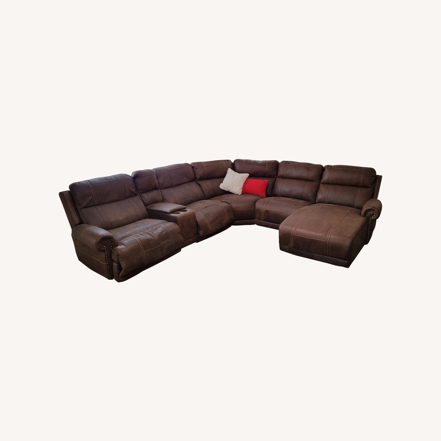 Northridge 6 Pc Sectional - AptDeco