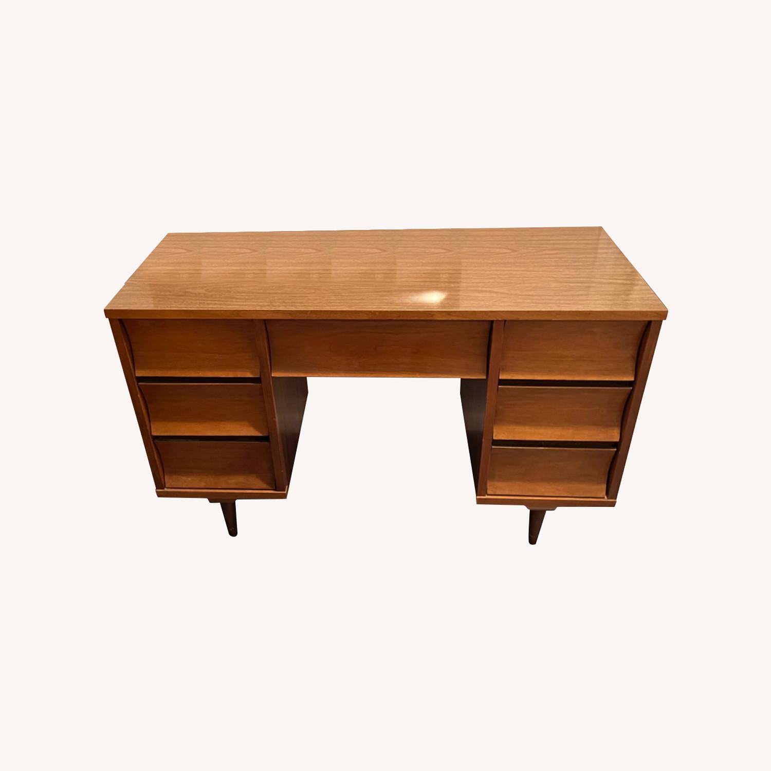 MCM Desk - AptDeco