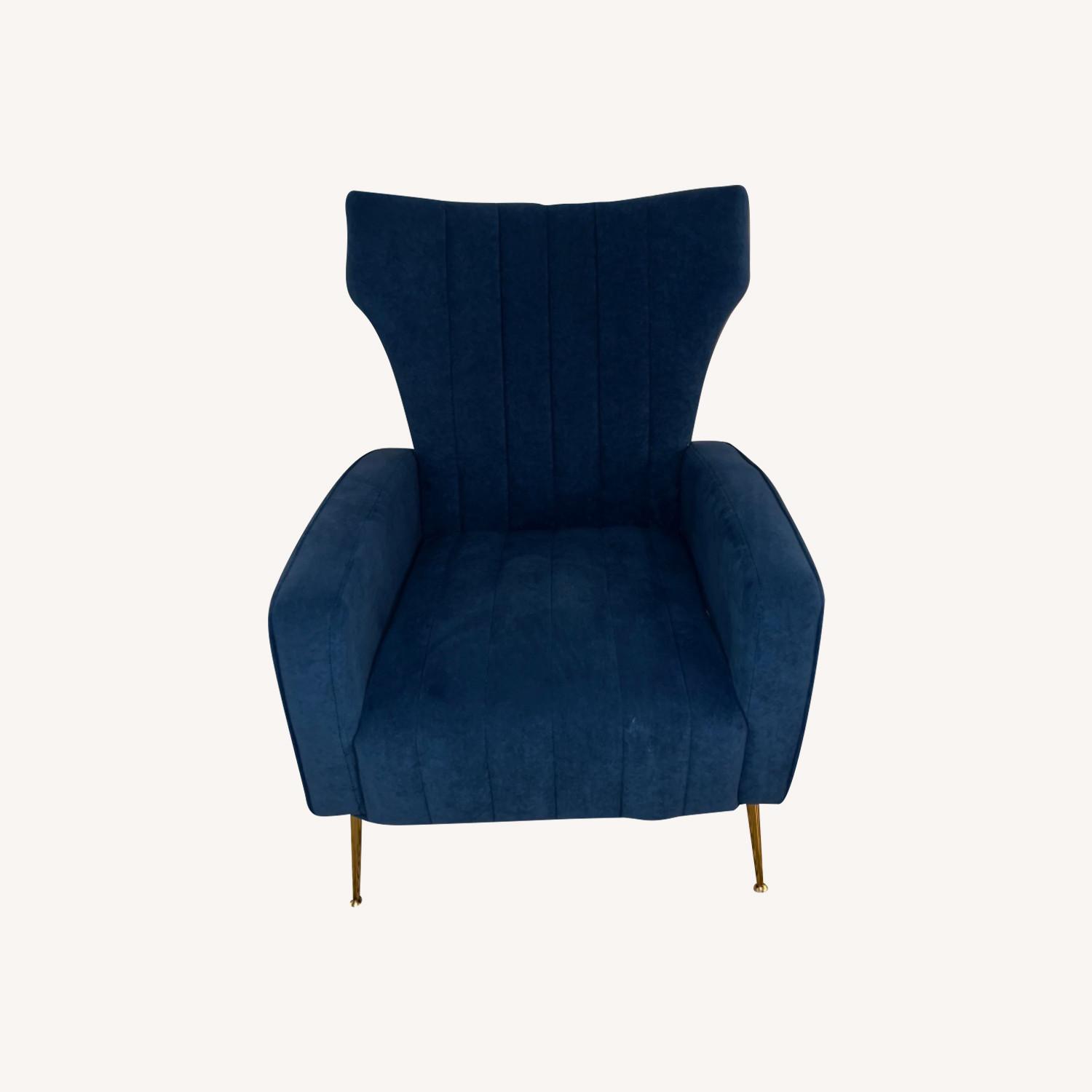 Wayfair Blue Velvet Accent Chair - AptDeco