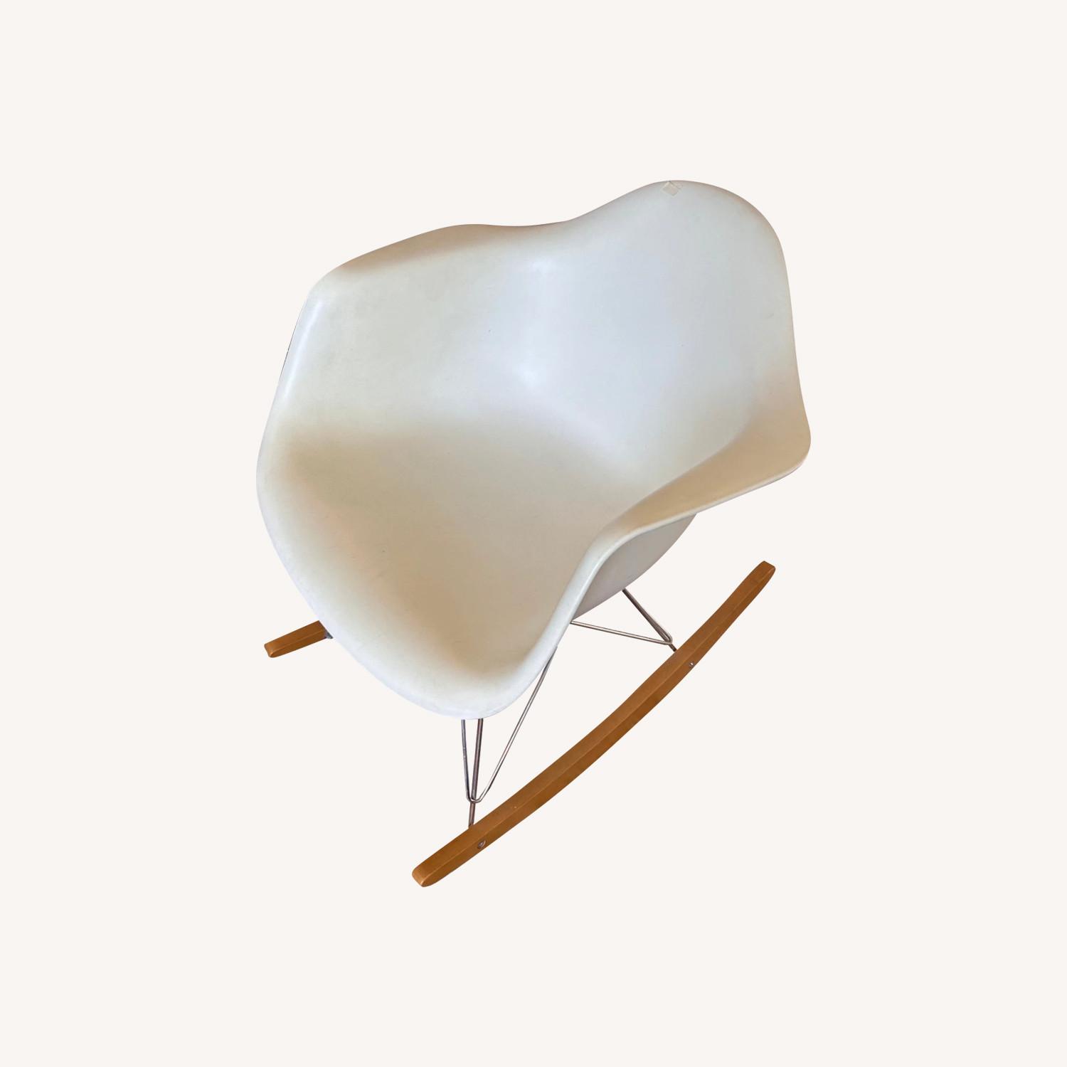 Eames Molded Plastic Armchair, Rocker Base - AptDeco