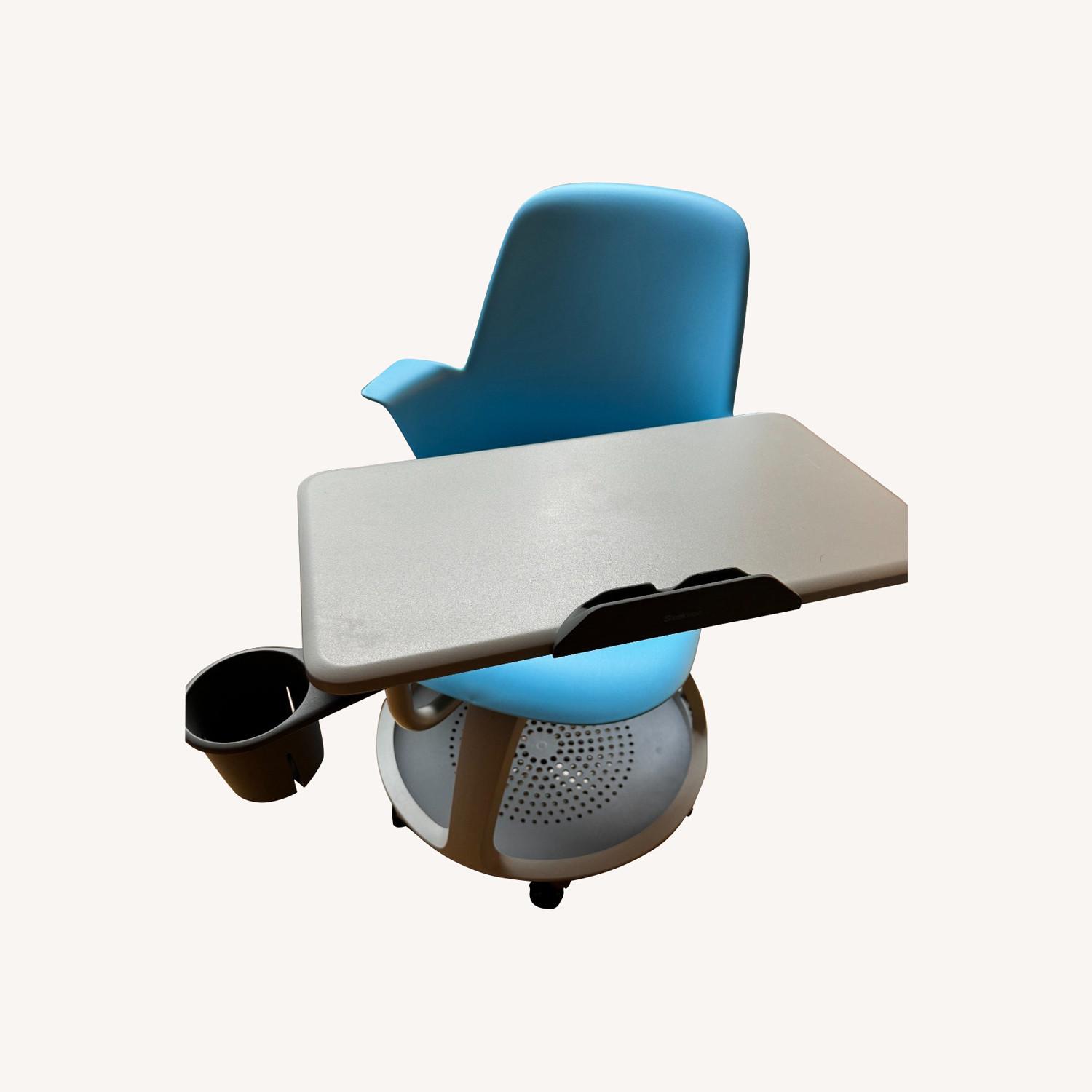 Steelcase Node Chairs - AptDeco