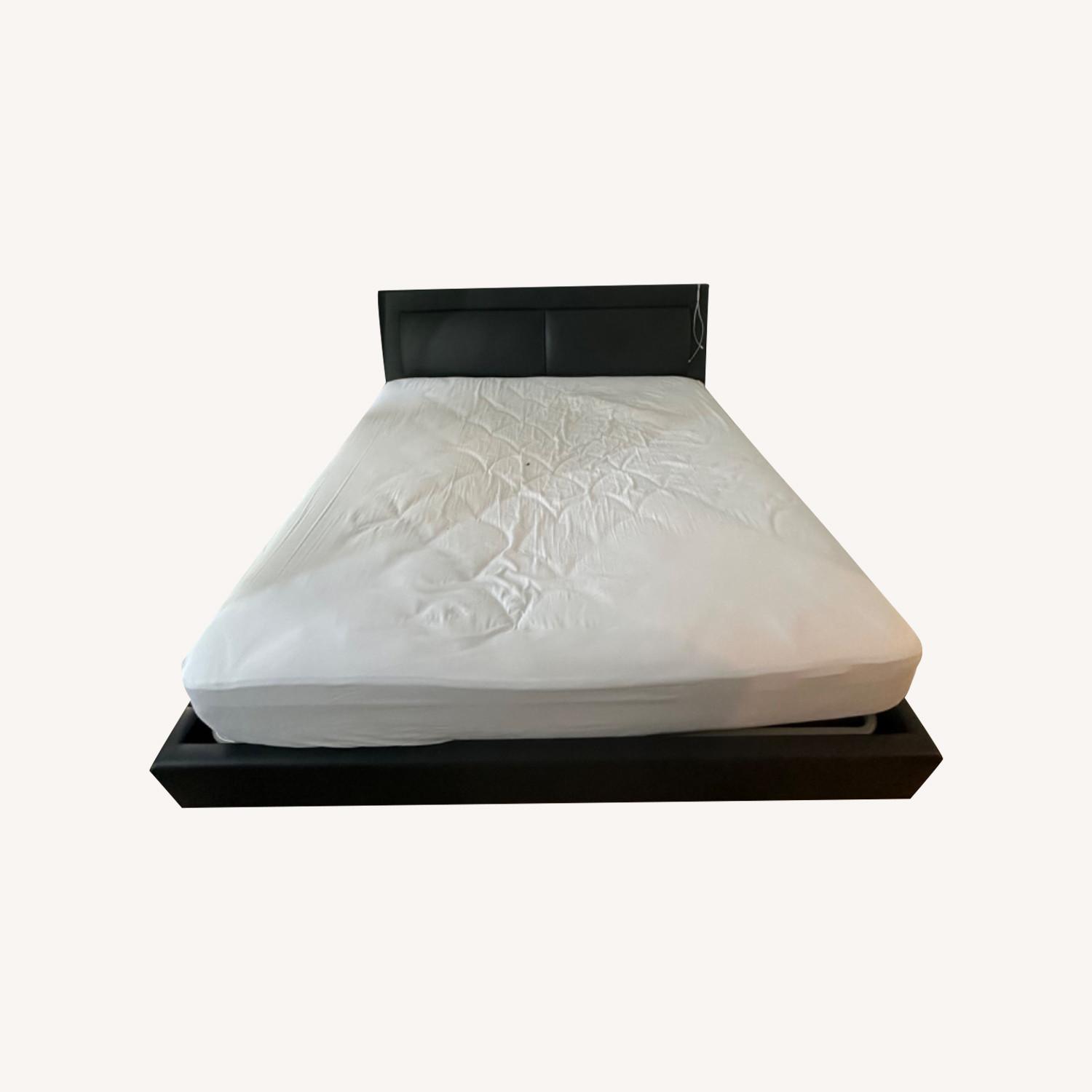 Lazzoni Trevor Bed - AptDeco