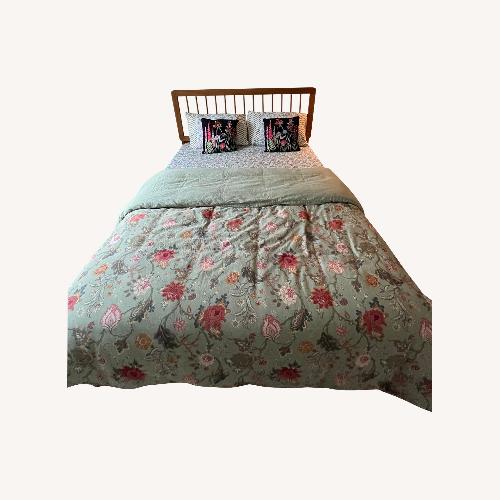 New and Gently Used Beds - For Sale on AptDeco