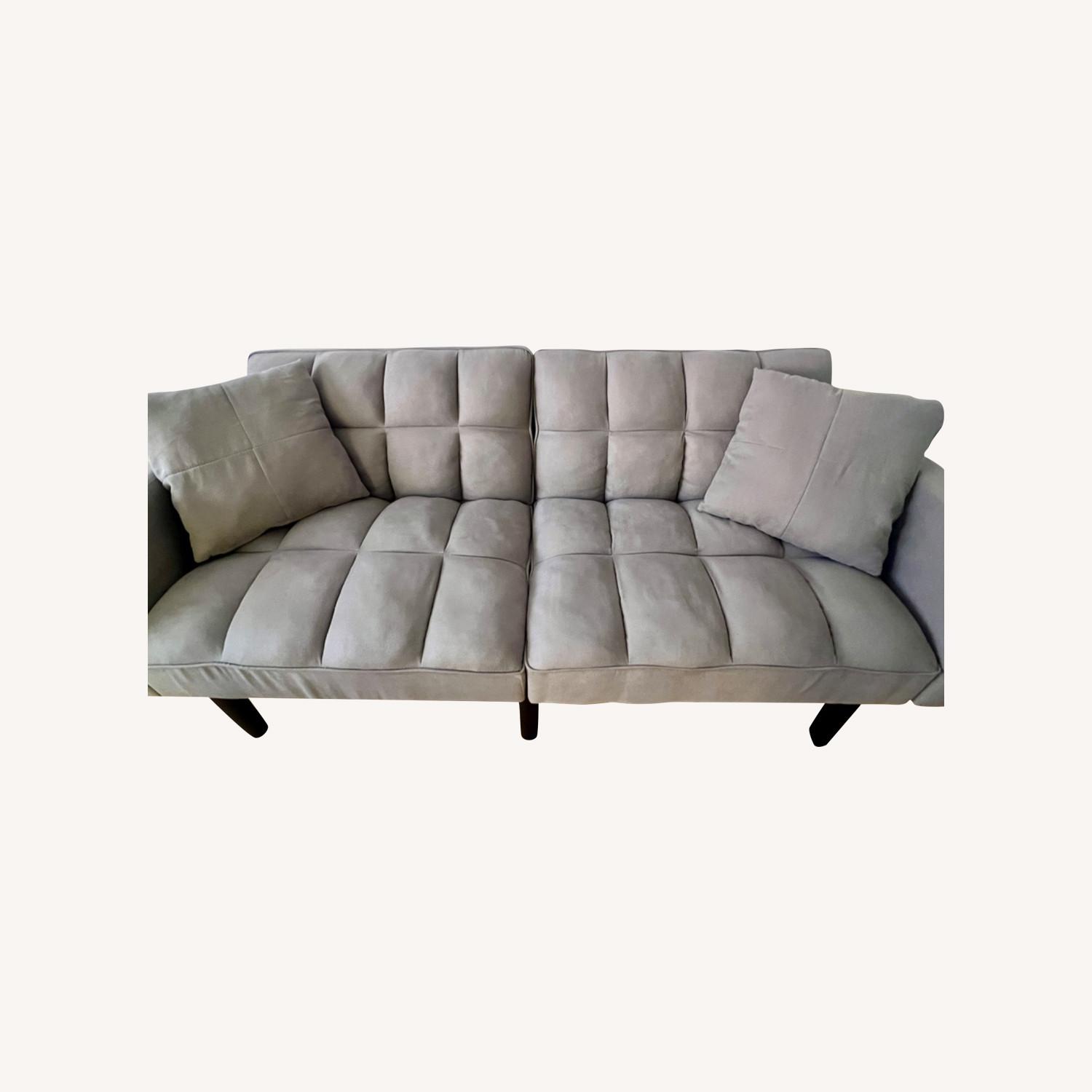 Wade Logan Upholstered Sleeper Sofa - AptDeco