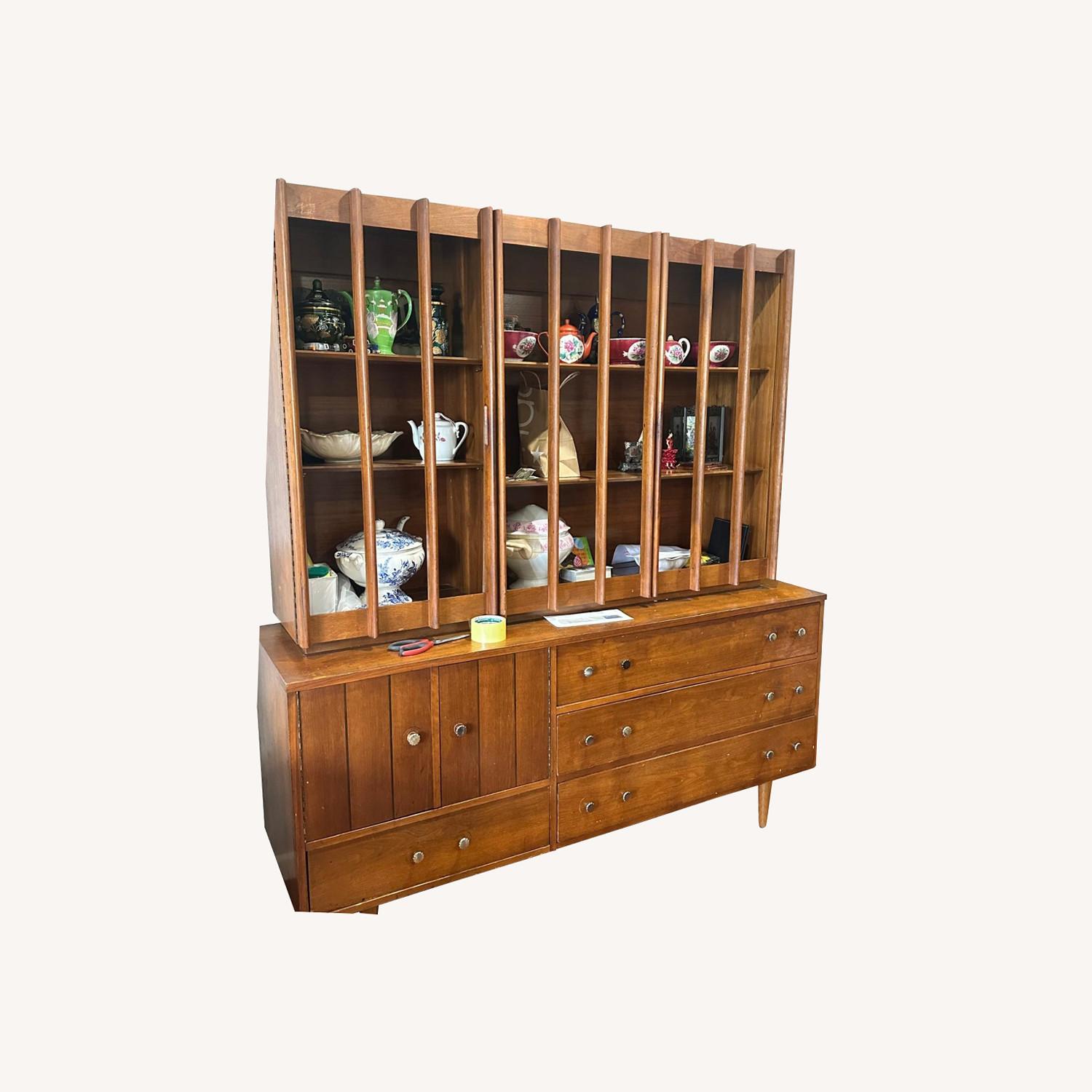 Broyhill Wall Unit - AptDeco