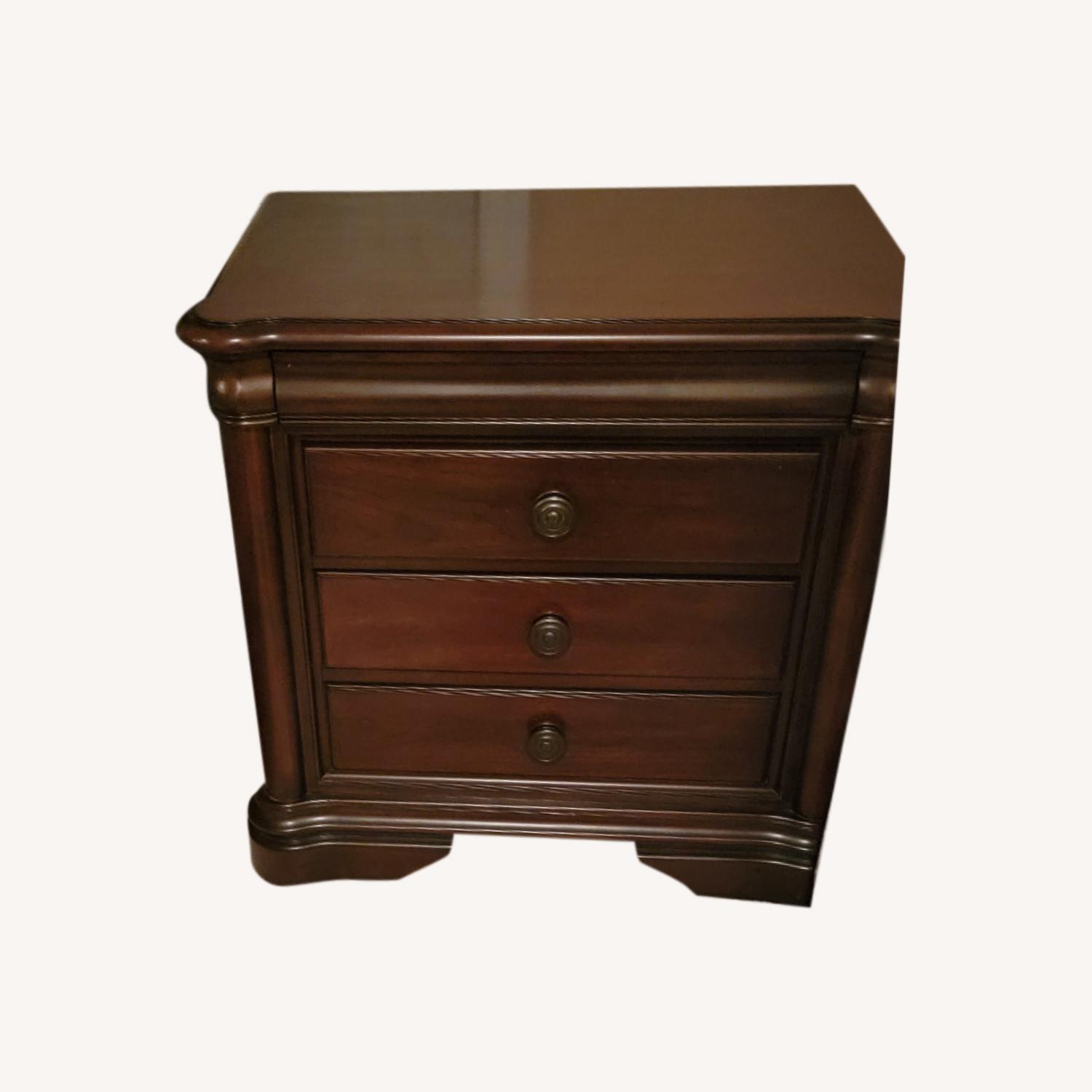 Rochelle 3 Drawer Nightstand - AptDeco