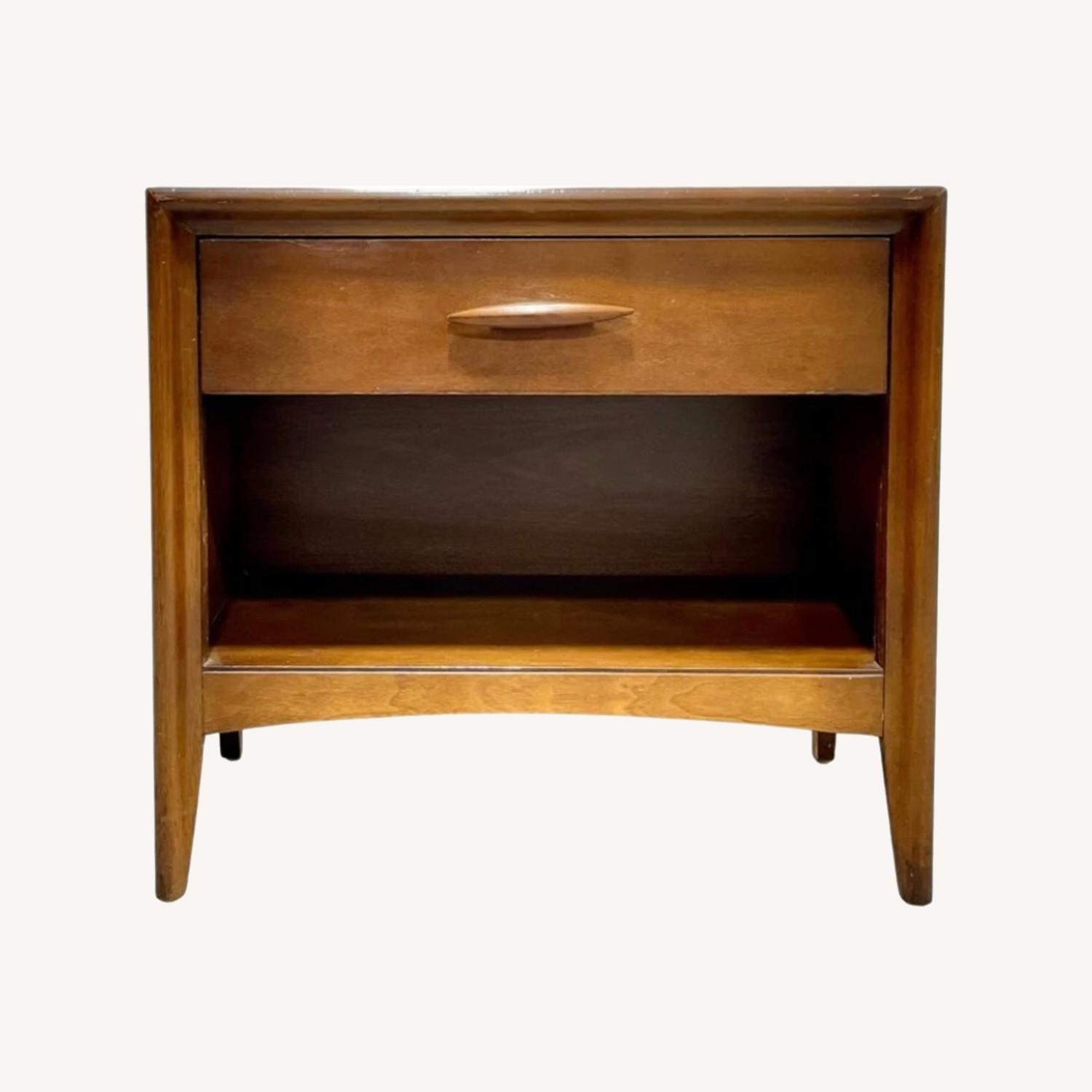 Broyhill Premier Nightstand MCM - AptDeco