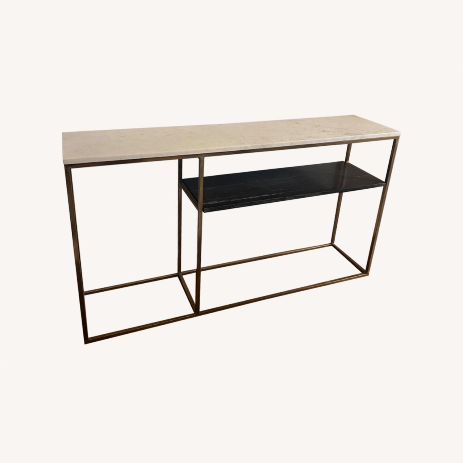 CB2 Entry Table - AptDeco