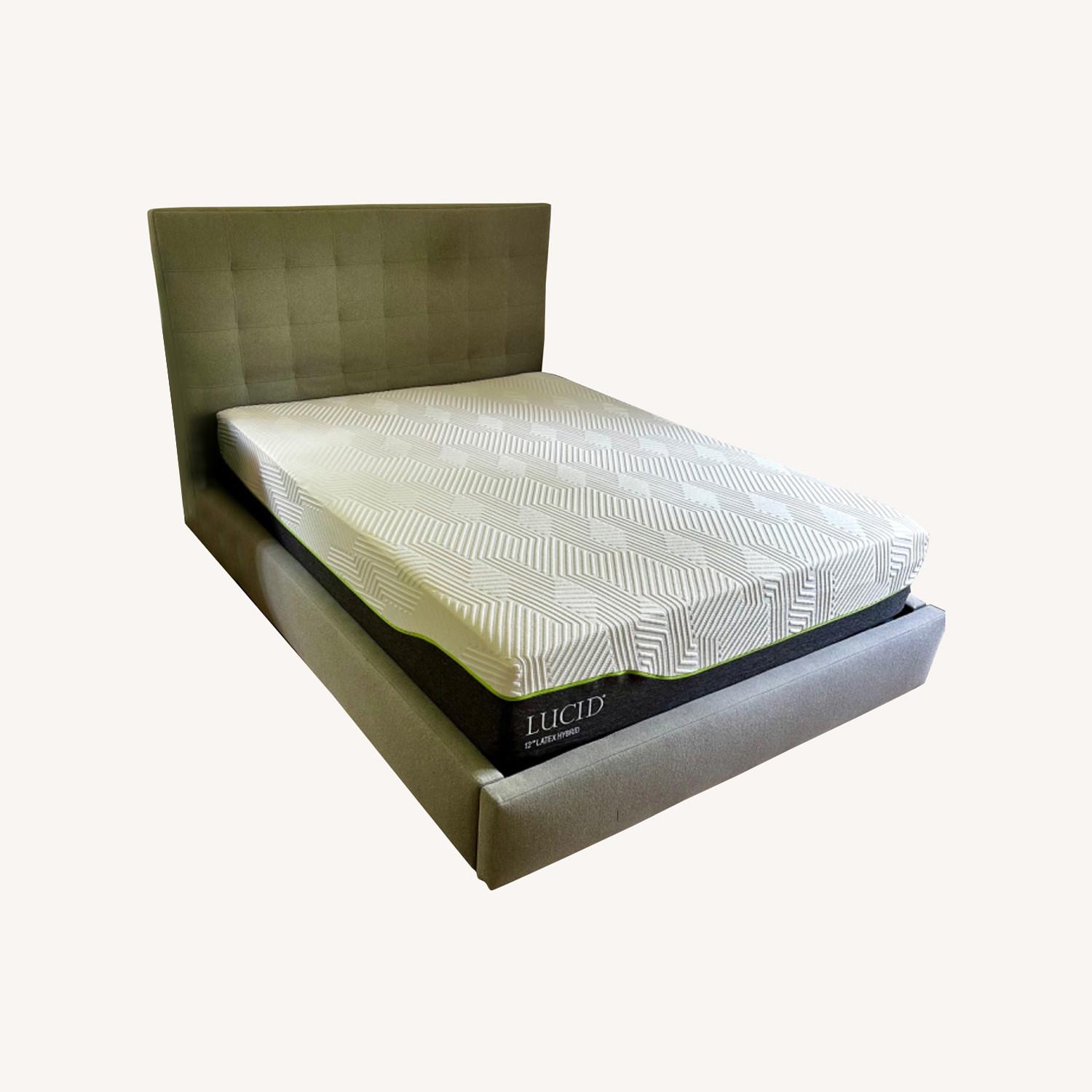Room & Board Bed - AptDeco