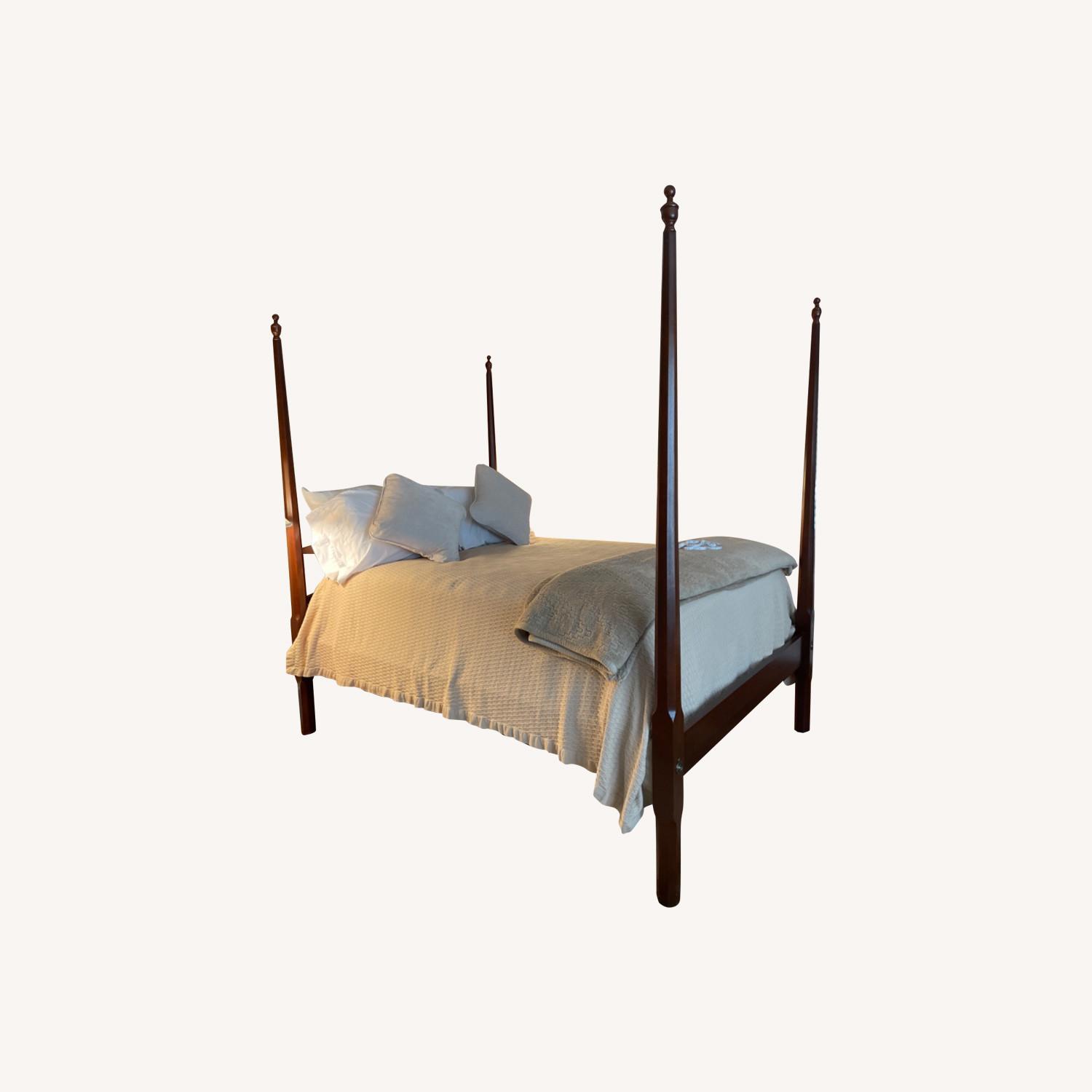 Craftique Full Pencil Post Bed - AptDeco