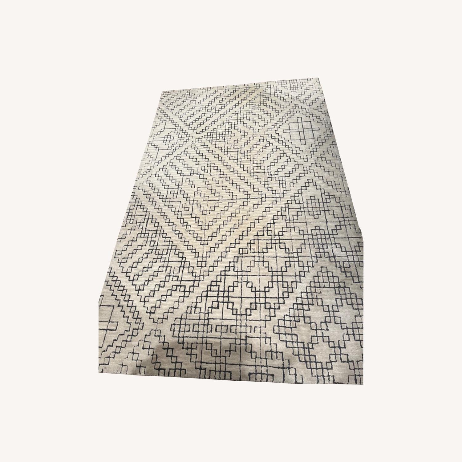 West Elm Stone Tile Rug 5x8 - AptDeco