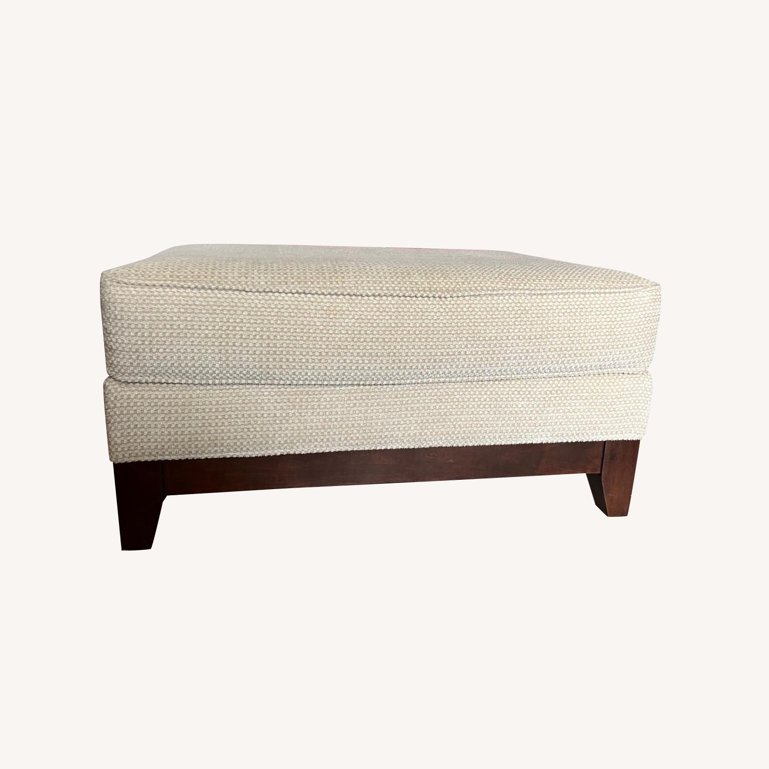 Ethan Allen "Avanti" Ottoman - AptDeco