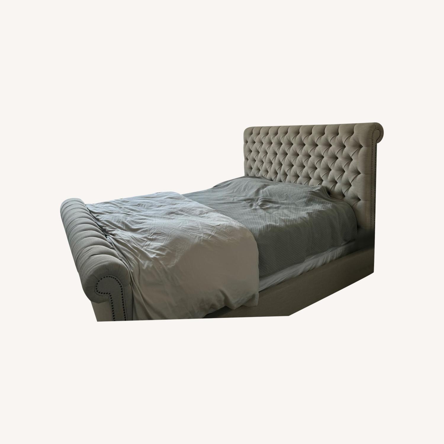 Chesterfield Style Queen Bed - AptDeco