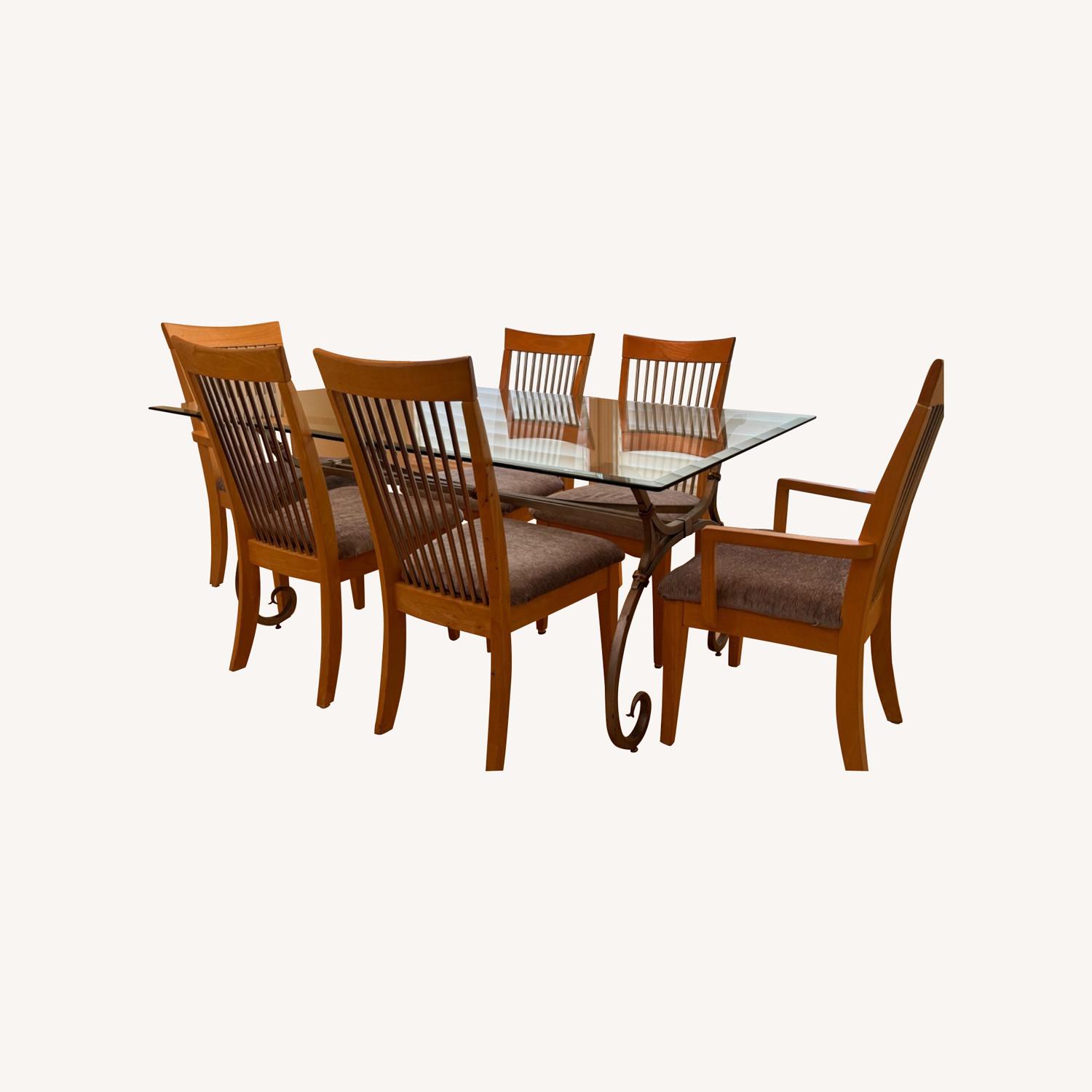 Dining Set with Designer Flair - AptDeco