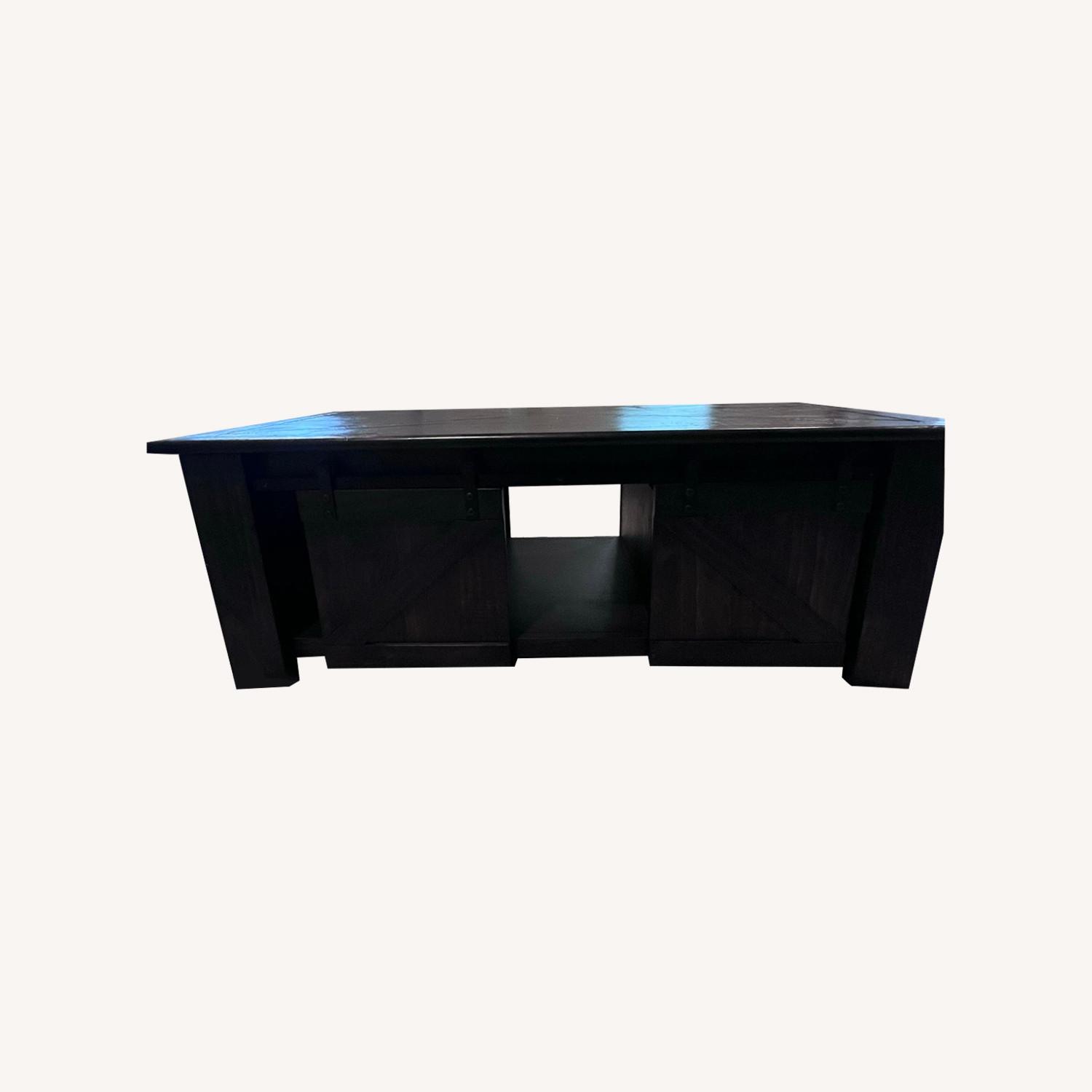 Dark Wood Extending Castored Lift Coffee Table - AptDeco